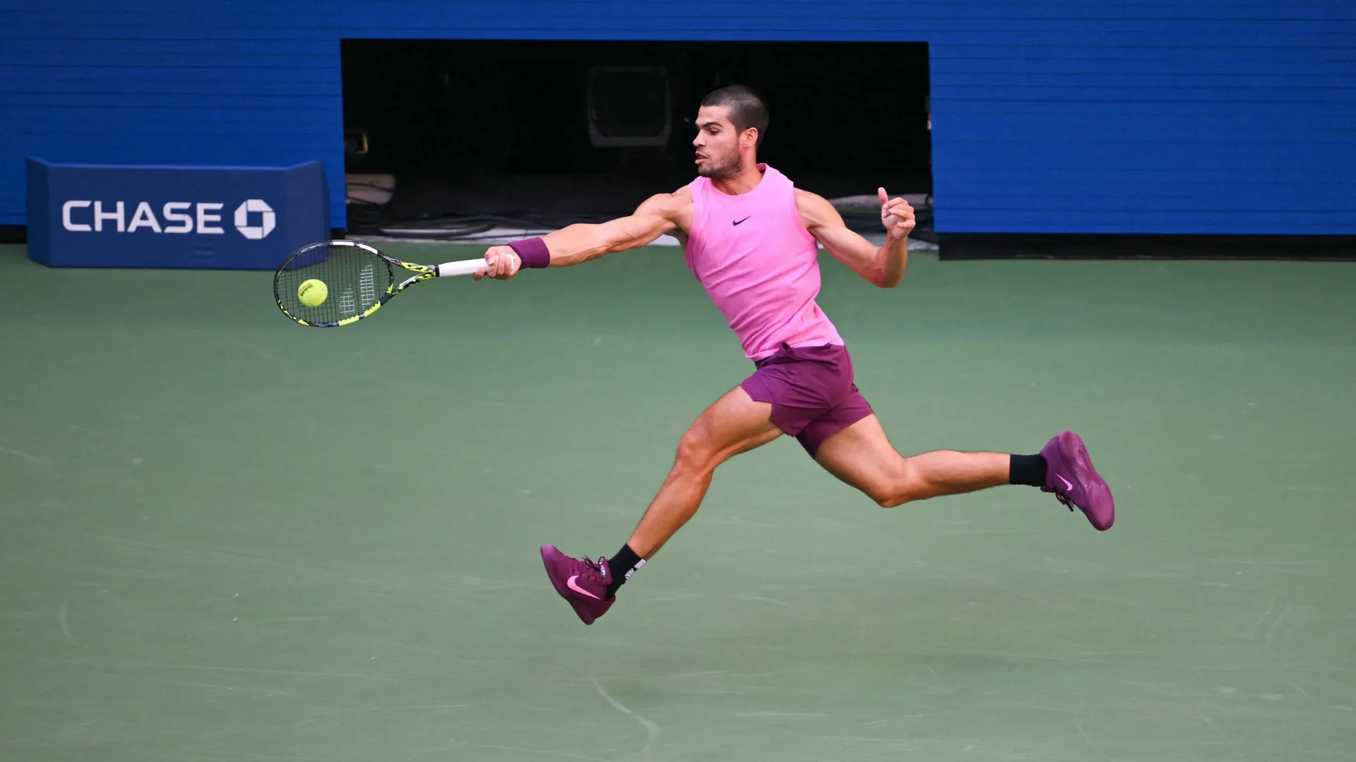 À 20 ans, Alexander Blockx signe sa première victoire sur le circuit ...