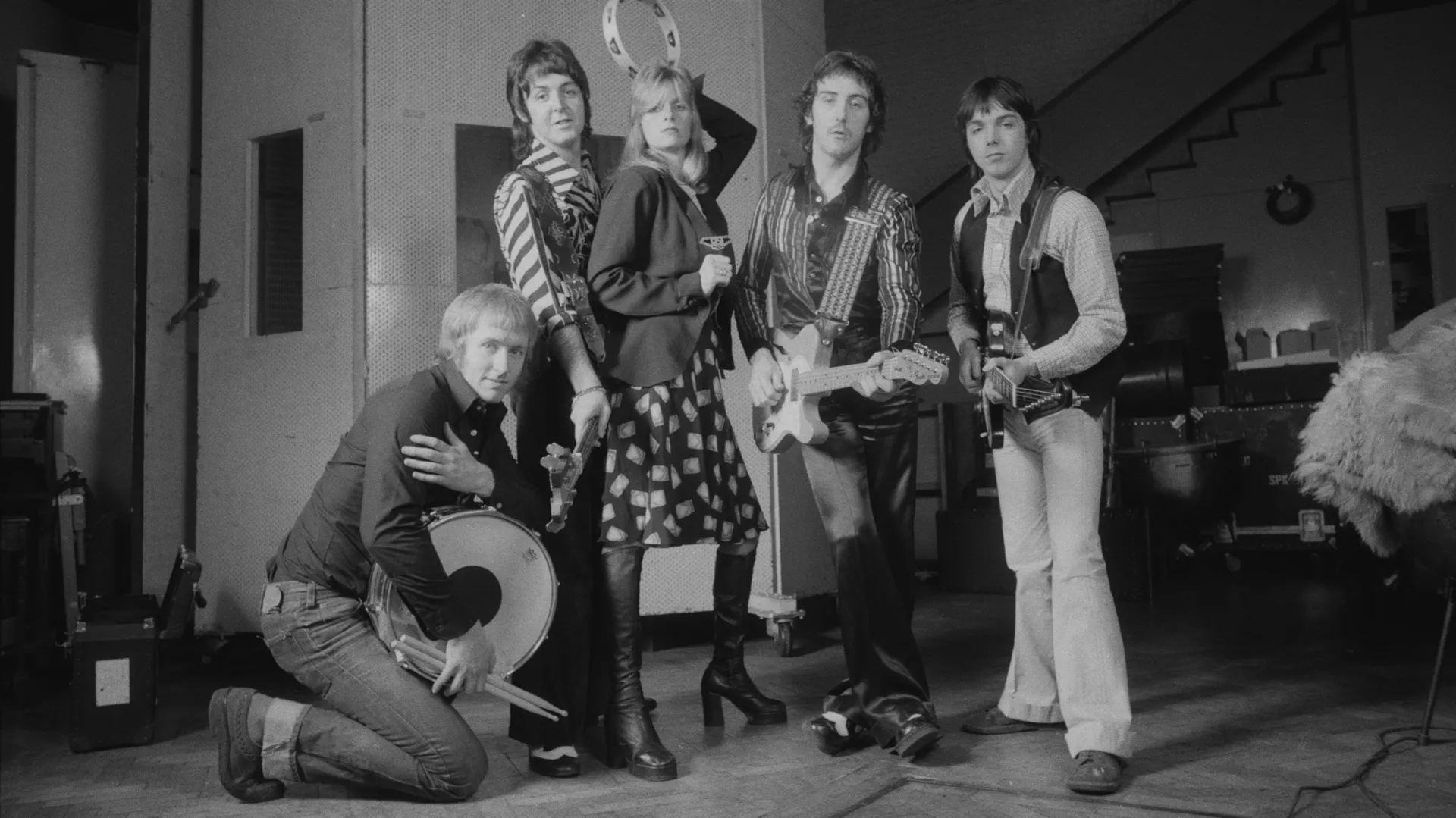 Paul McCartney dévoile des images inédites de son livre sur les Wings ...