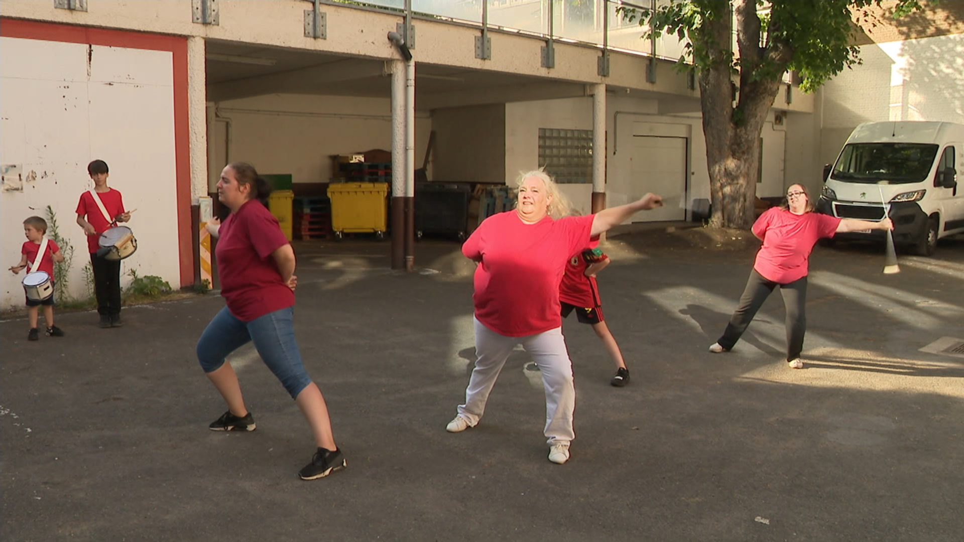 Les majorettes des Marolles se préparent aux festivités du 21 juillet ...