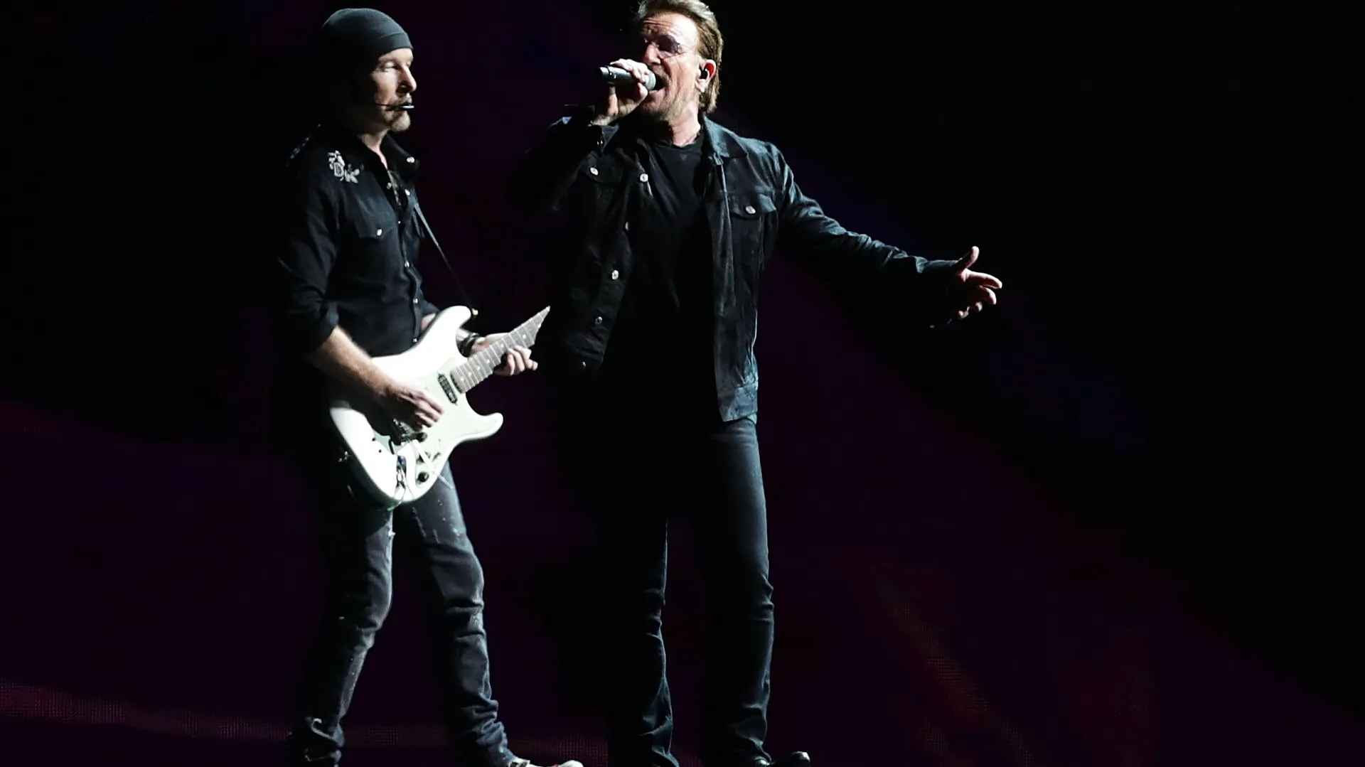 U2 dévoile l’intégralité de son concert acoustique lors de la cérémonie ...
