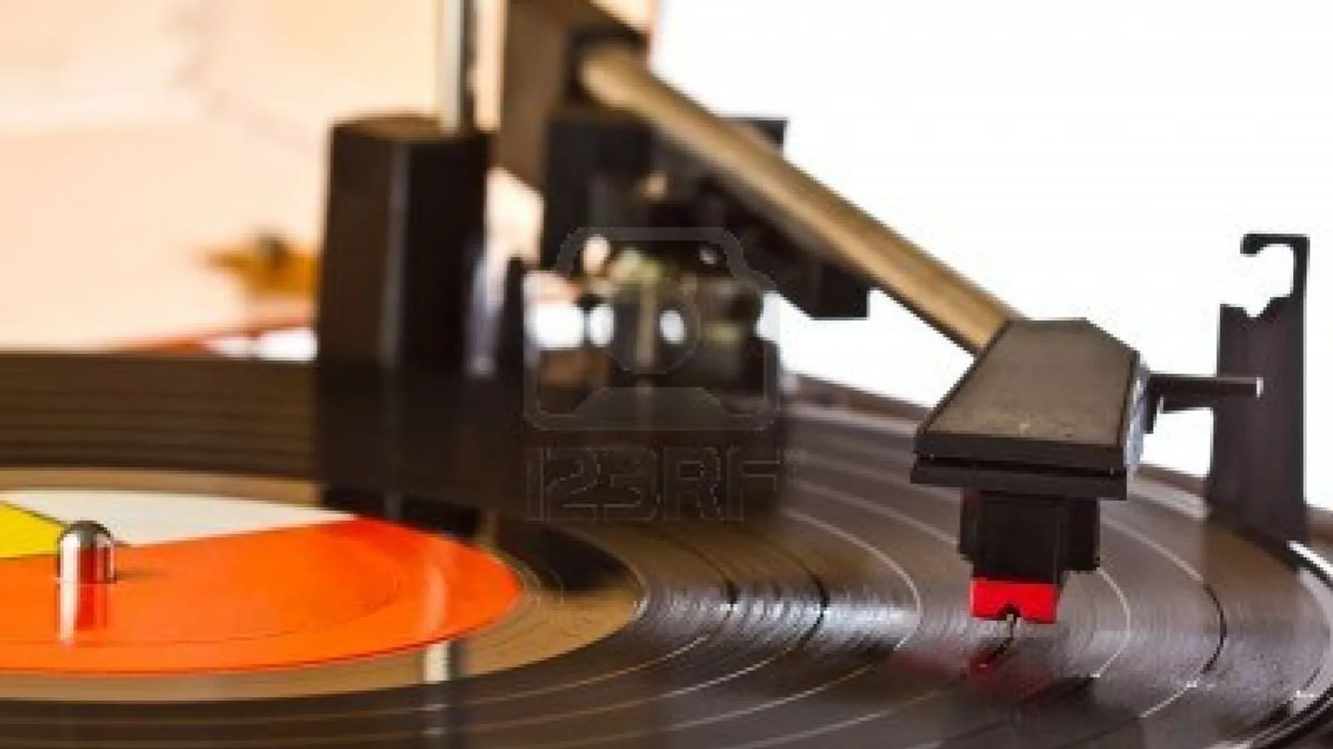 INVENTION - LE TOURNE-DISQUE - RTBF Actus