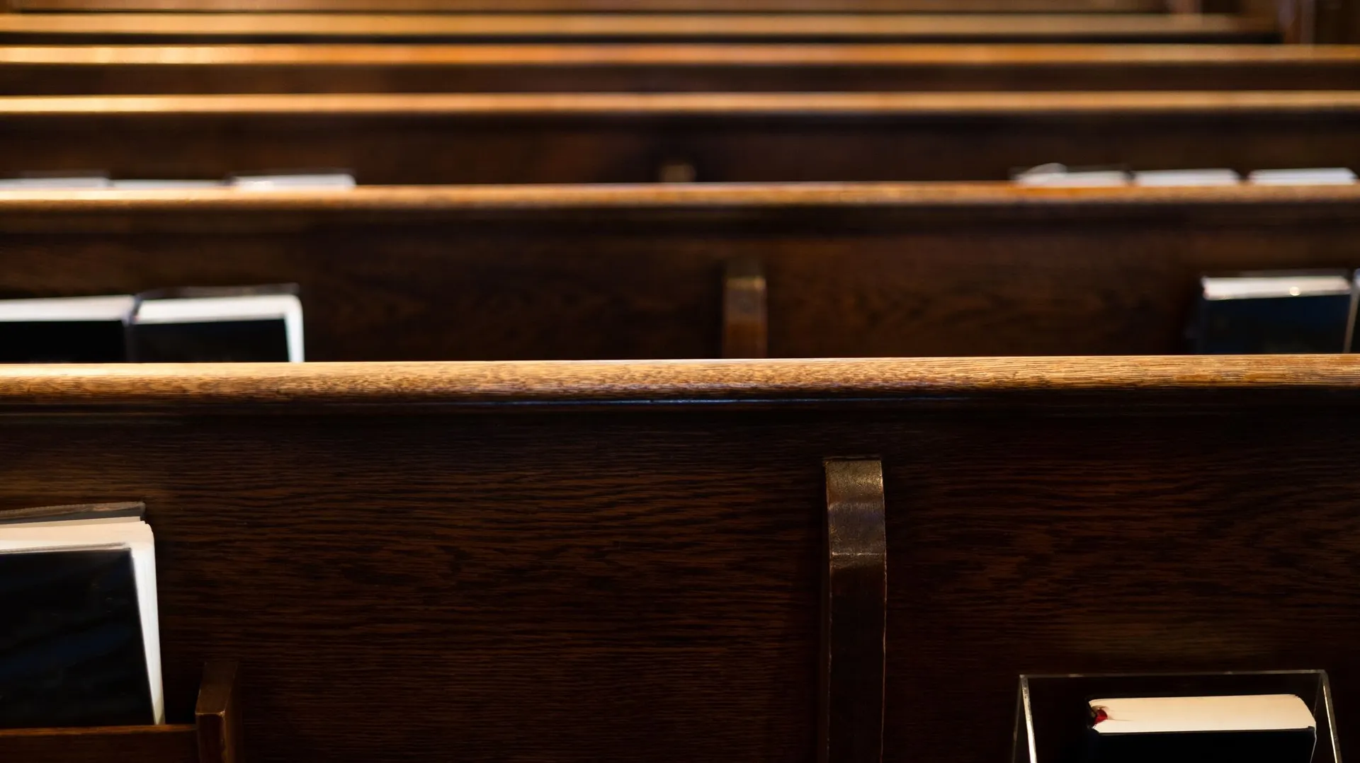 Pédocriminalité dans l’Église : Benoît XVI demande 'pardon' pour les ...