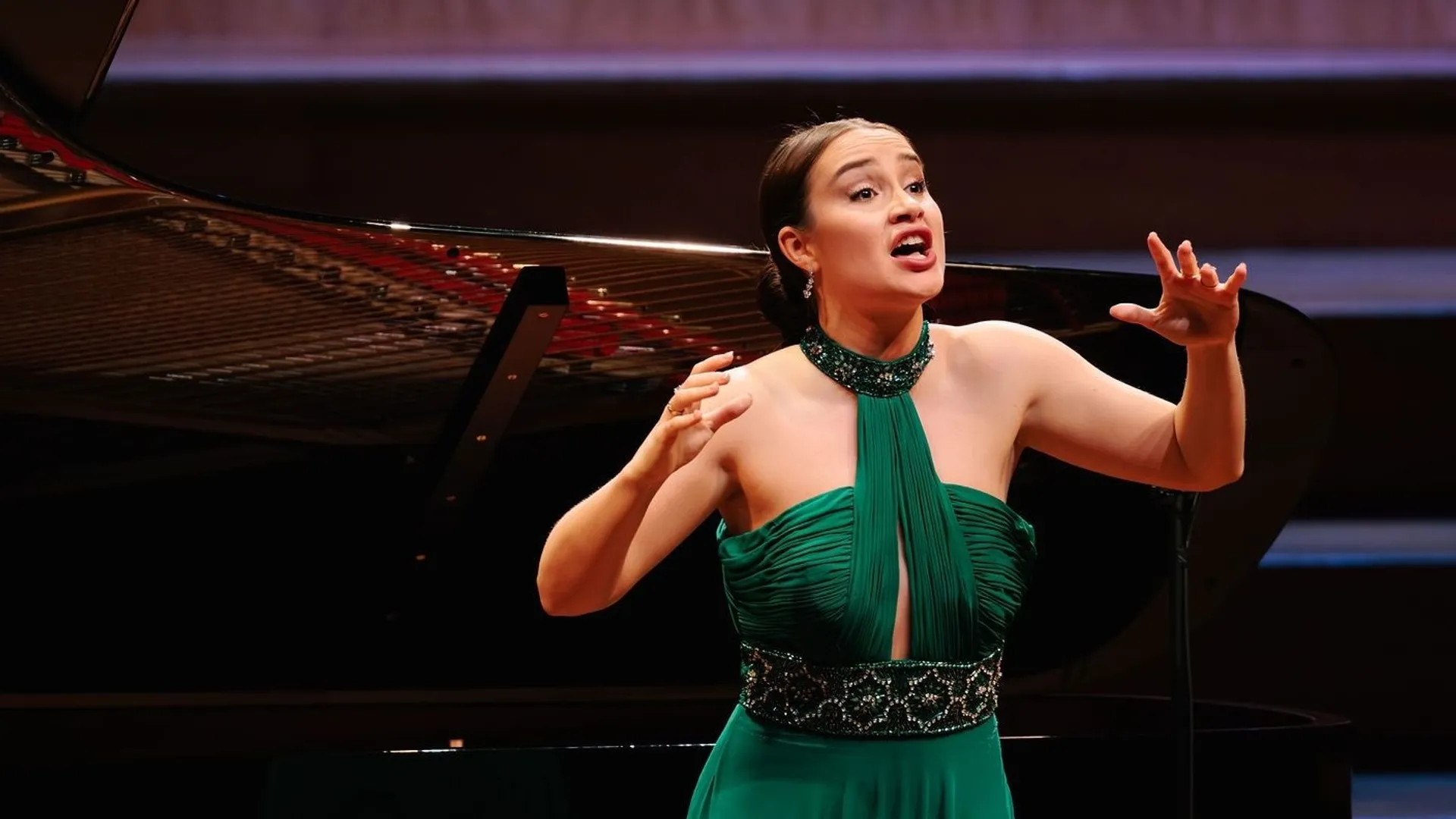 Carole-Anne Roussel, lauréate du Concours Reine Elisabeth 2023 Chant ...