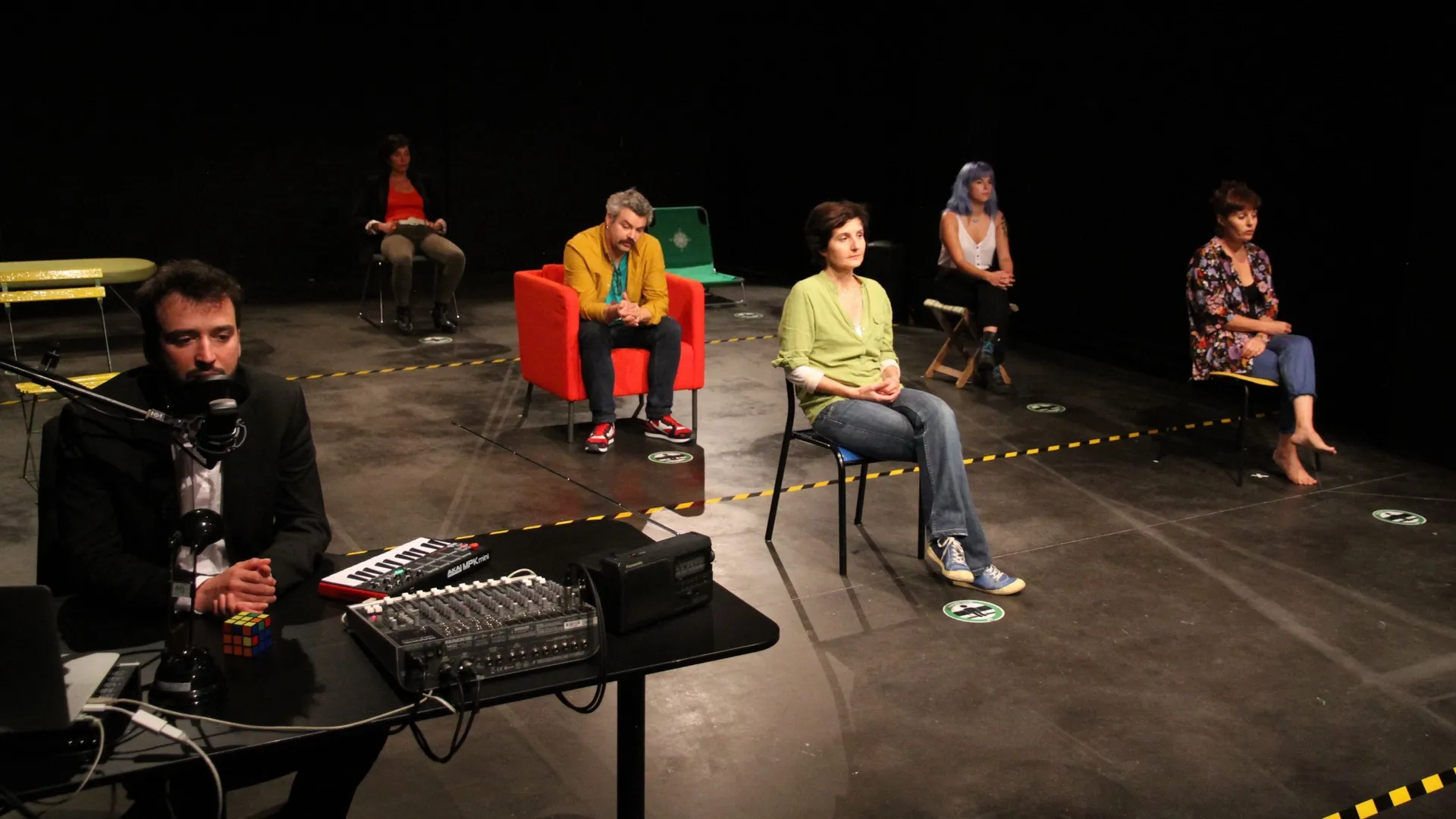 'Mousson' d'Anja Hilling, soap opéra d'aujourd'hui finement réalisé, à ...