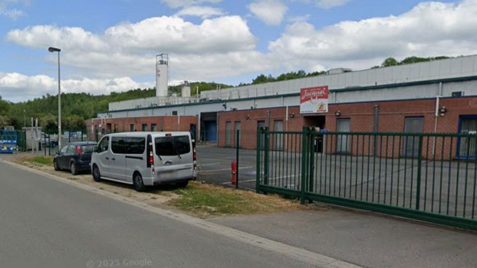 Dour : l’entreprise Milcamps lance une procédure Renault, 36 emplois ...