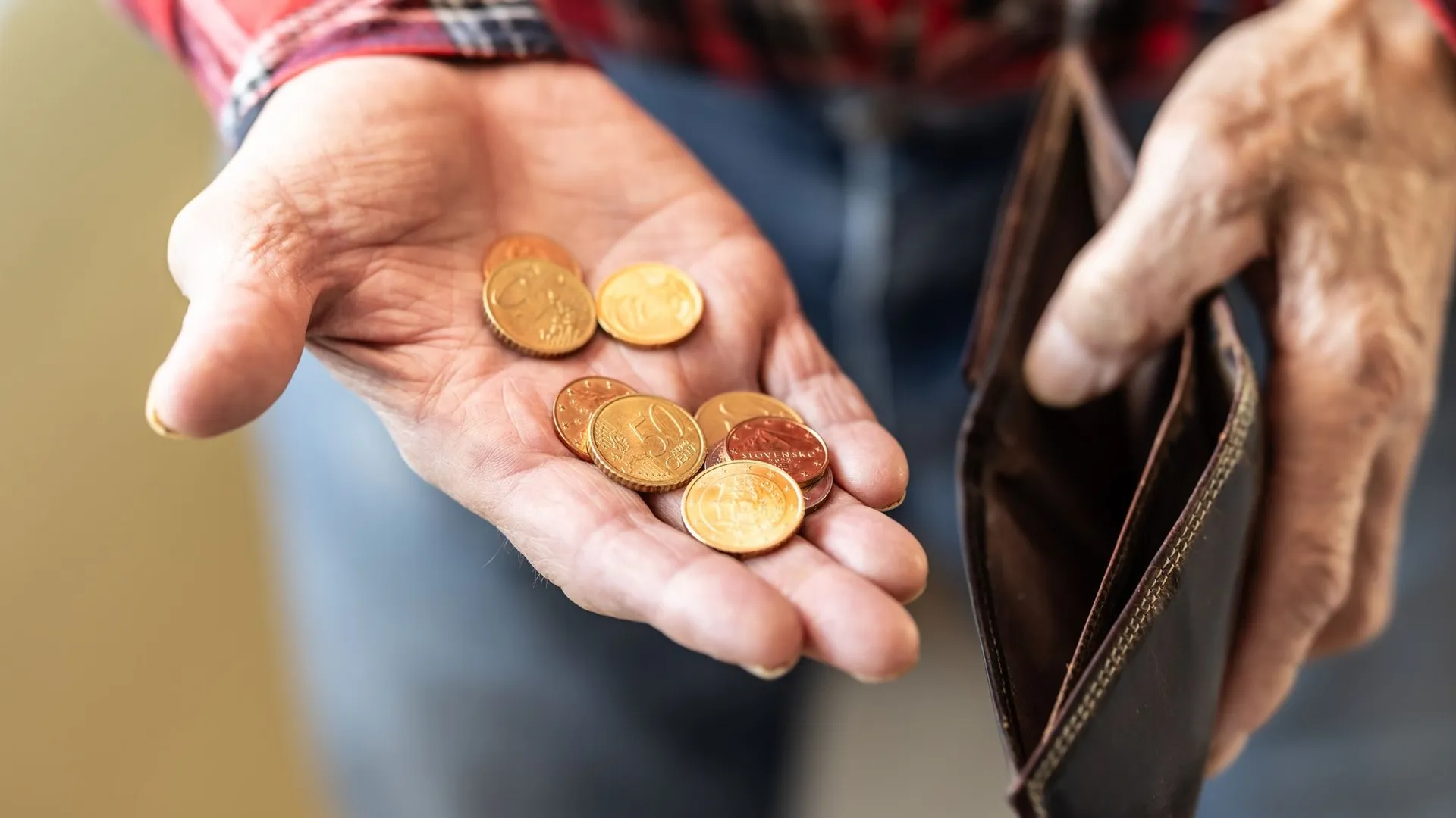 Pourquoi les pensions des fonctionnaires, salariés et indépendants sont ...