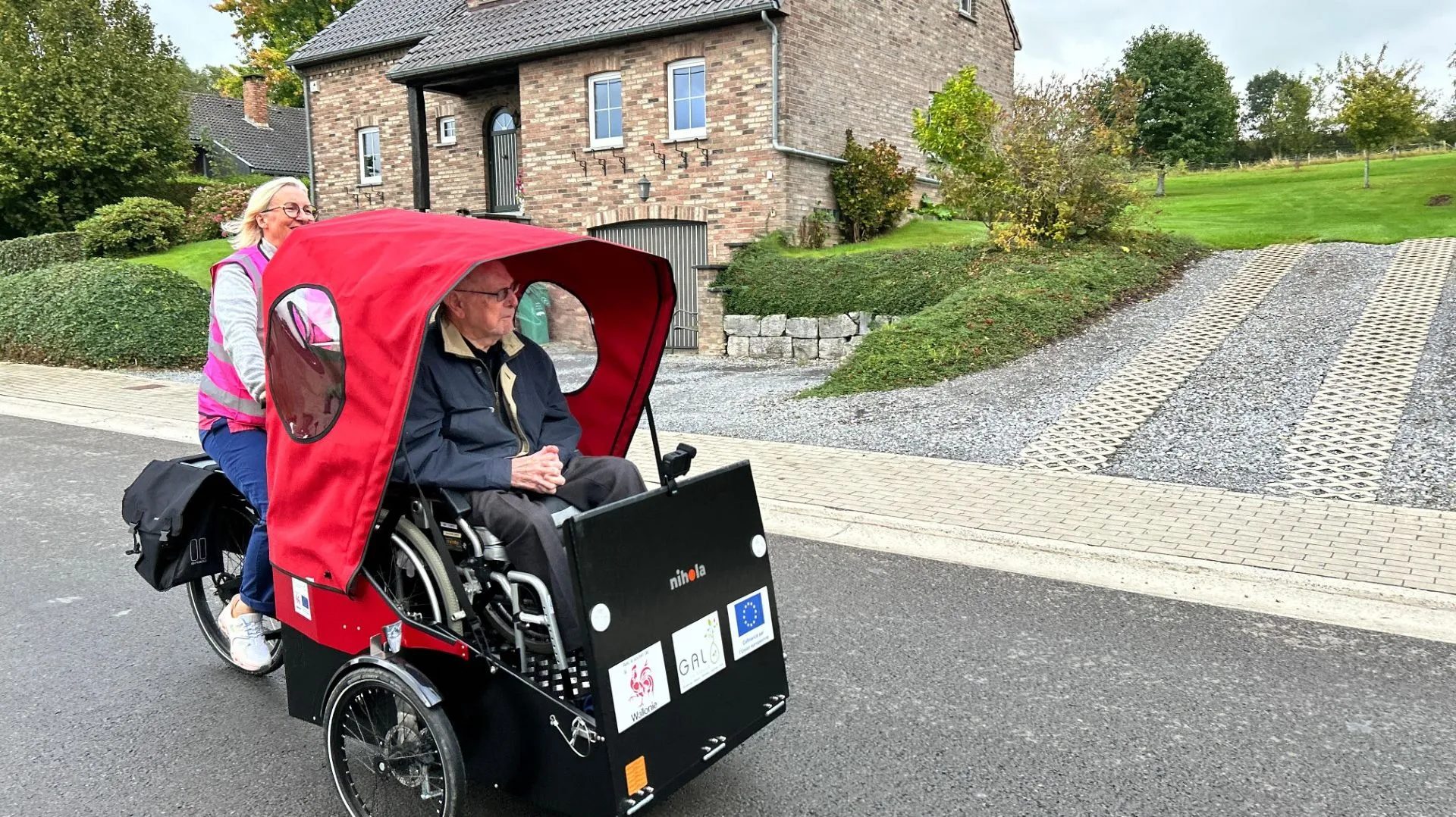 A Blegny, des résidents d'une maison de repos retrouvent le plaisir du ...