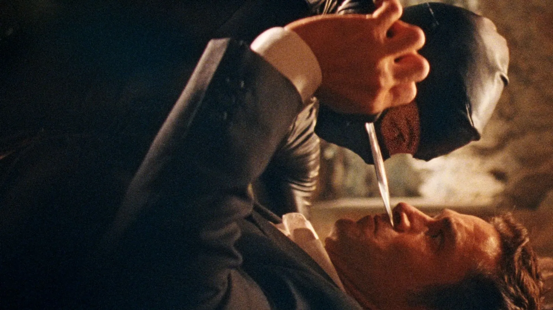 'Reflet dans un diamant mort', un hommage au film d'espionnage dans ce ...