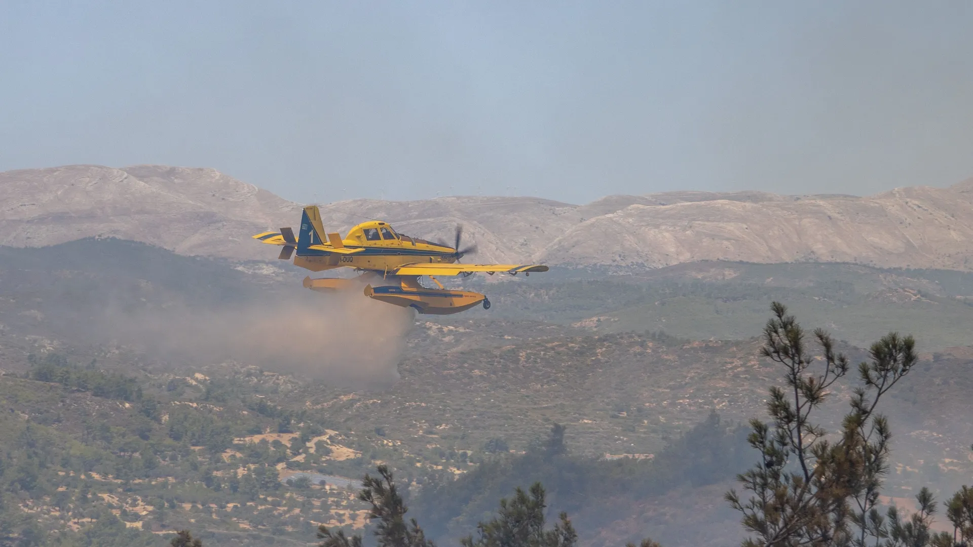 Feux de forêt en Grèce : outre Rhodes, les îles de Corfou et Eubée ...