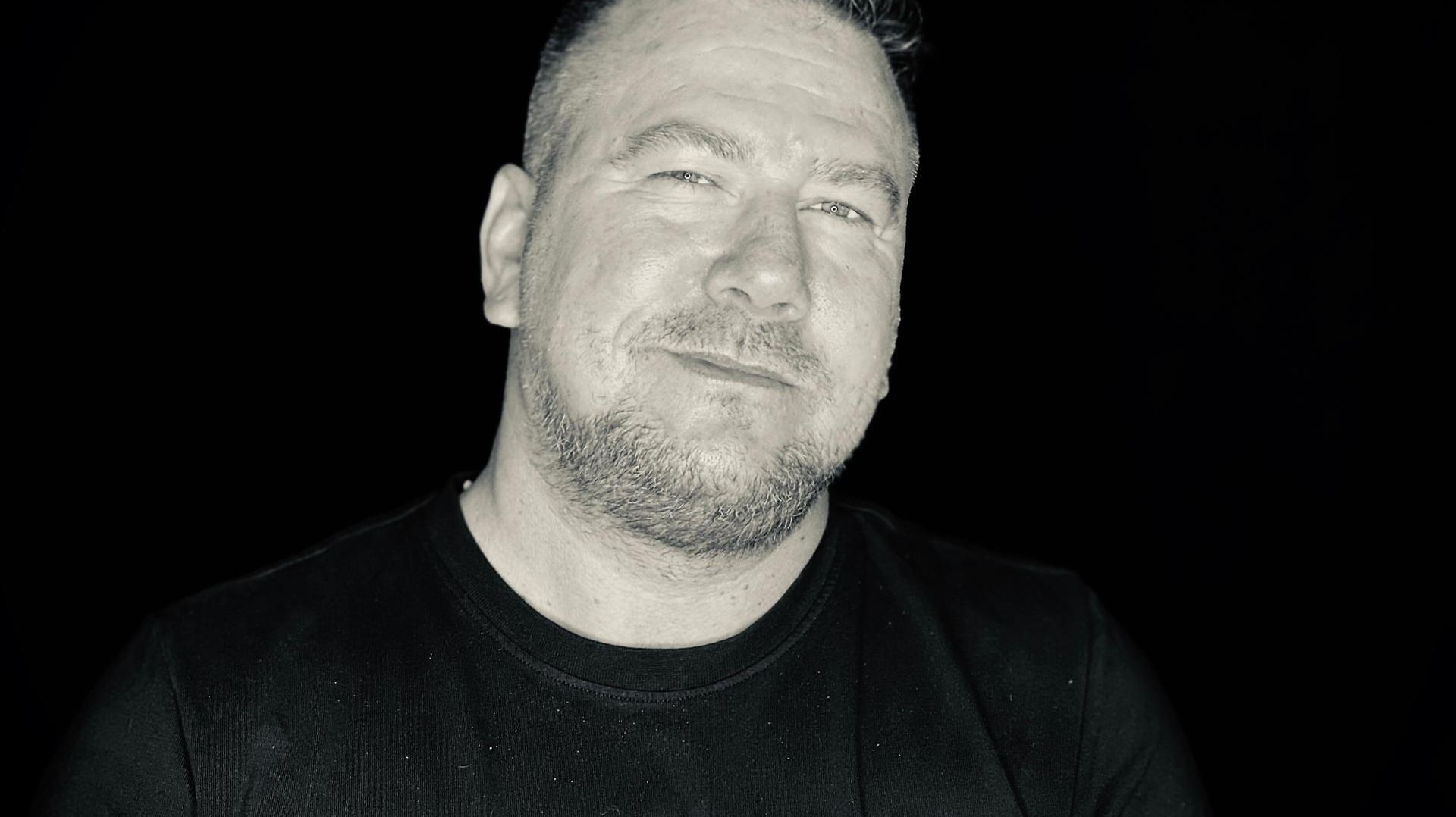 DJ Daddy K est de retour pour nous partager ses émotions musicales ...