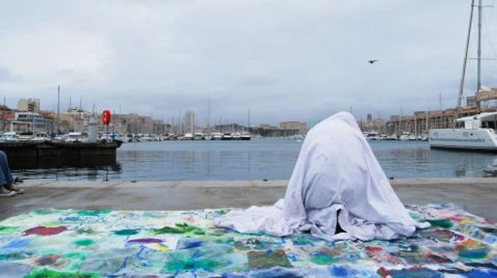 Angel Vergara peintre sous couverture - RTBF Actus