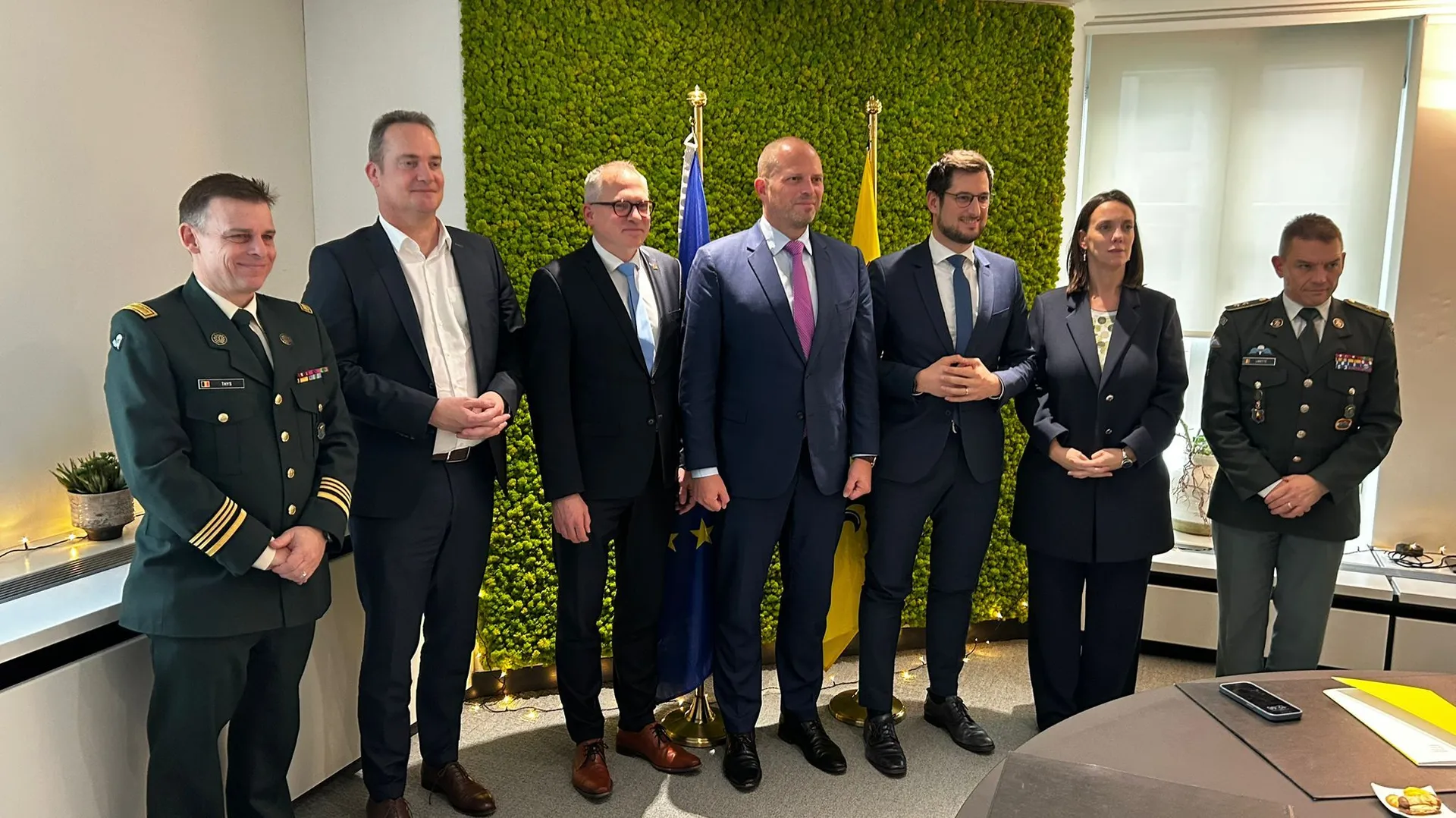 Défense : Theo Francken nomme le colonel Steven Thijs officier de ...
