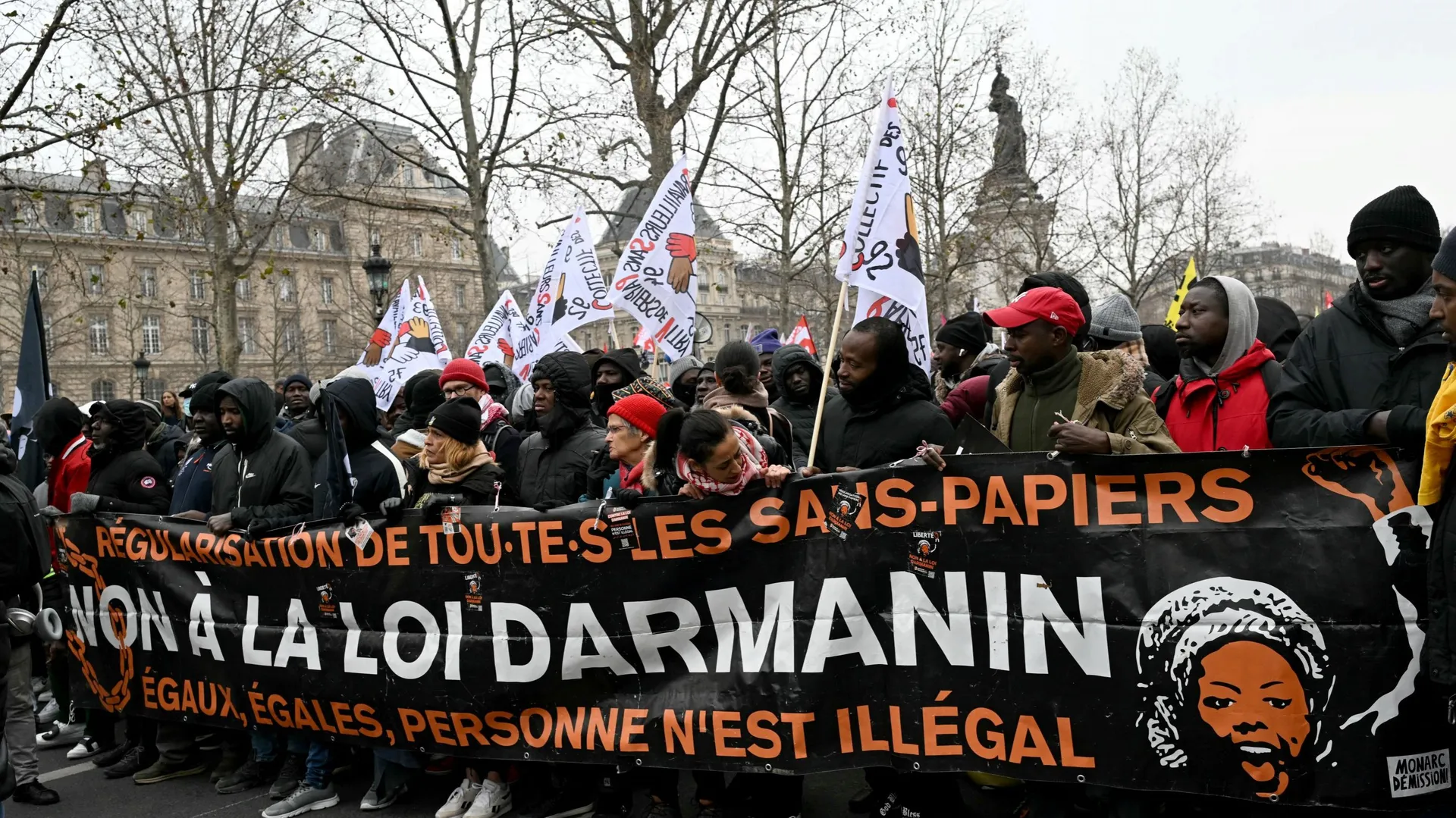 France : le Conseil constitutionnel censure largement le projet de loi ...