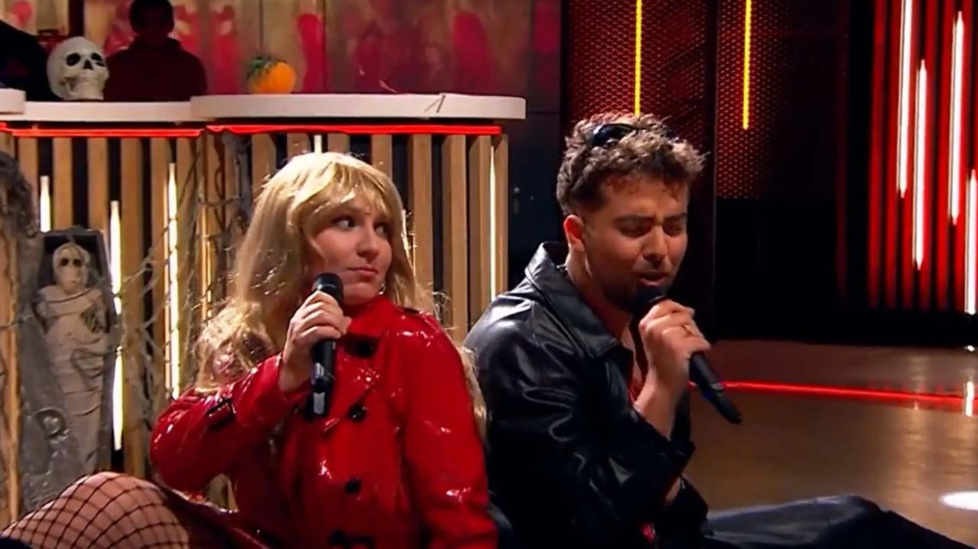 Ciel gris en Belgique, mais 'Soleil Bleu' chez Tipik : Luiza illumine le studio chez Samy et Lou ...