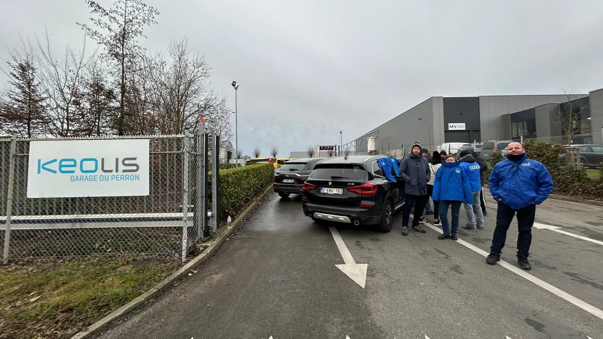 Les chauffeurs de bus des TEC durcissent leur grève et bloquent les ...