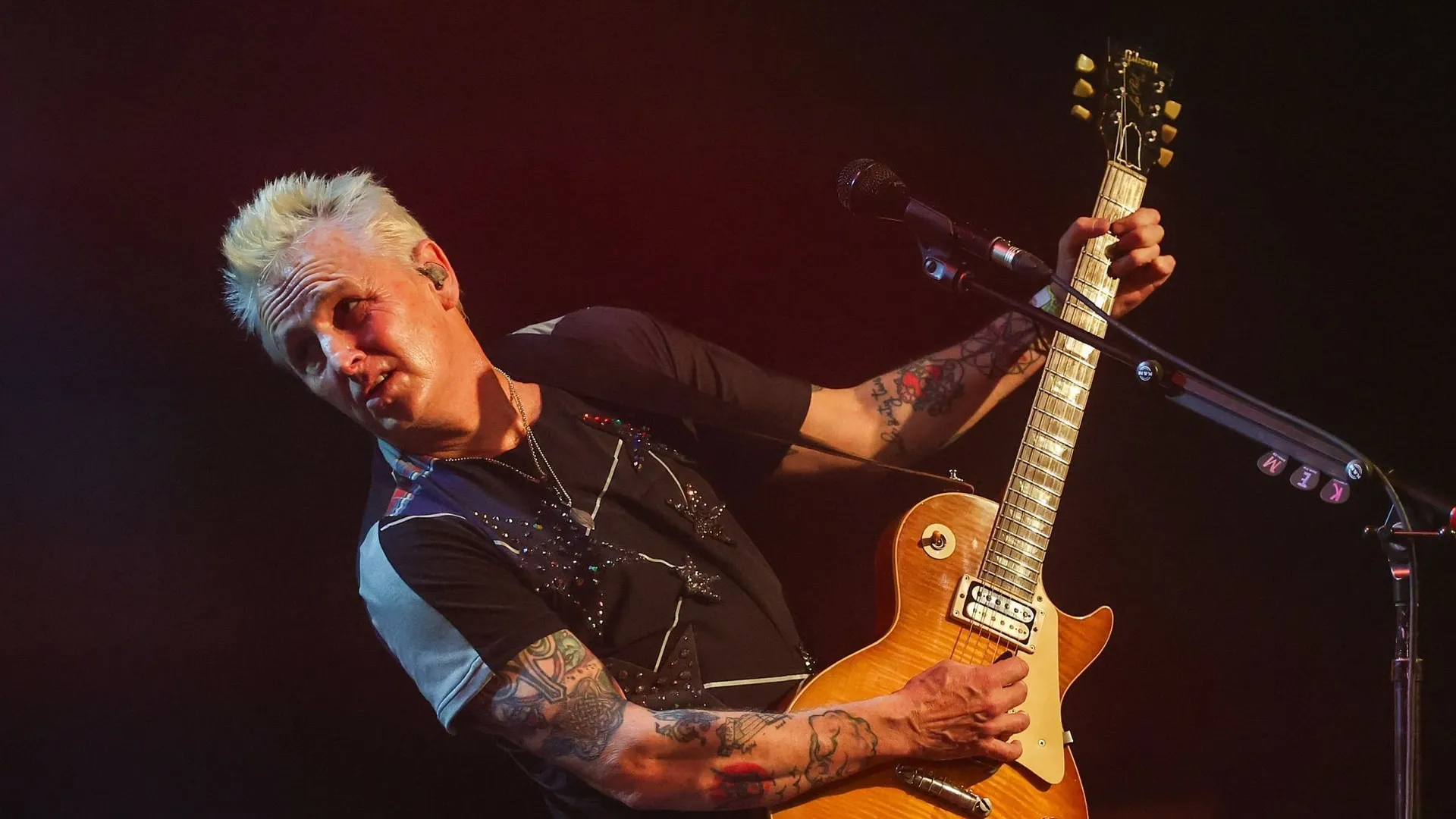 Qui est le nouveau batteur mystère de Pearl Jam ? - RTBF Actus