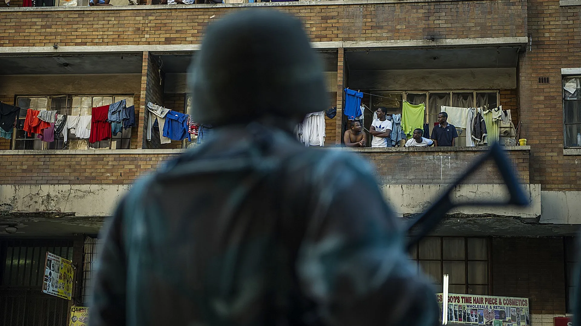 'Ici le monde' : en Afrique du Sud, la violence des gangs devient hors ...