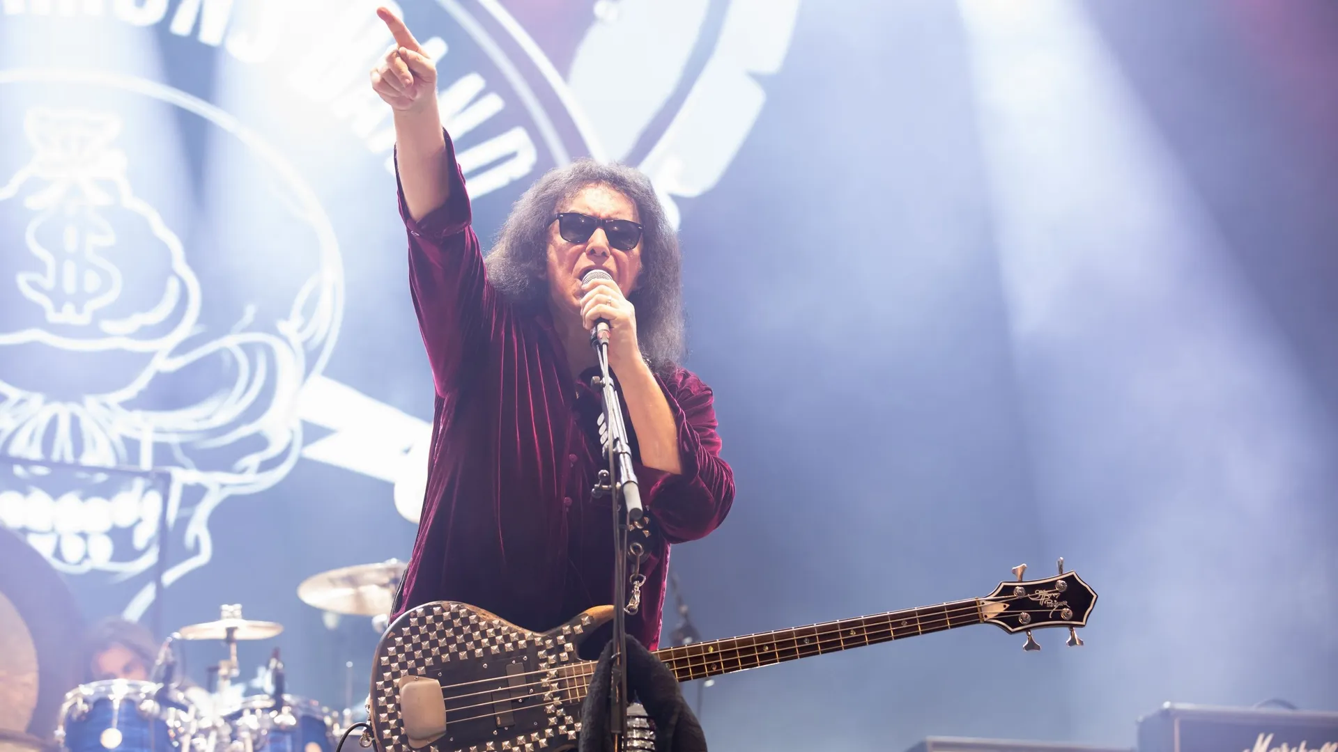 Ecoutez cette reprise explosive de KISS par YUNGBLUD - RTBF Actus