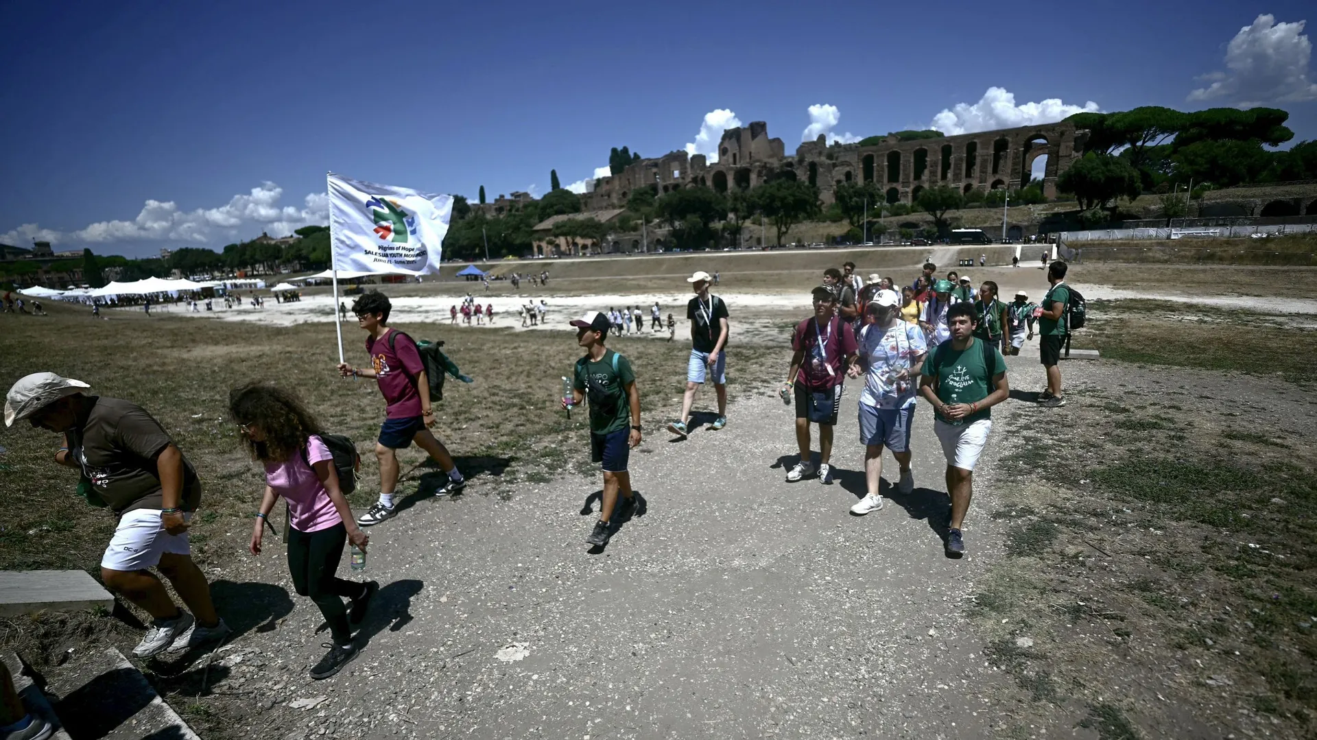 Près de 800.000 jeunes catholiques acclament le Pape lors de la veillée ...