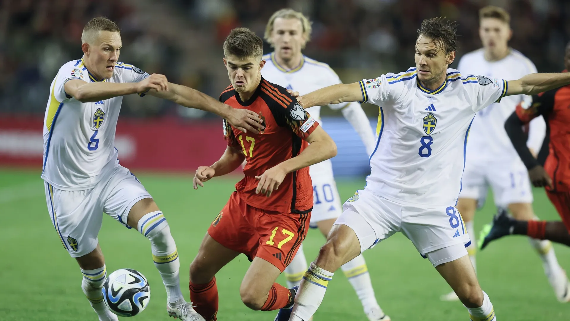 Les Diables rouges adoptent le brassard 'OneLove' et lancent un message ...