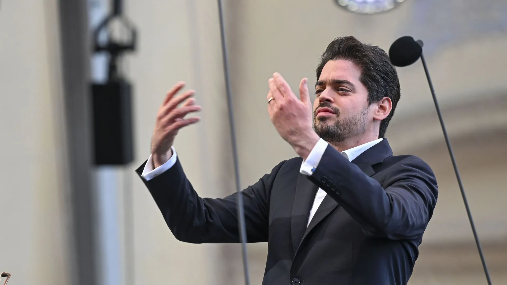 Pourquoi le concert de Lahav Shani, chef d'orchestre israélien, a-t-il ...