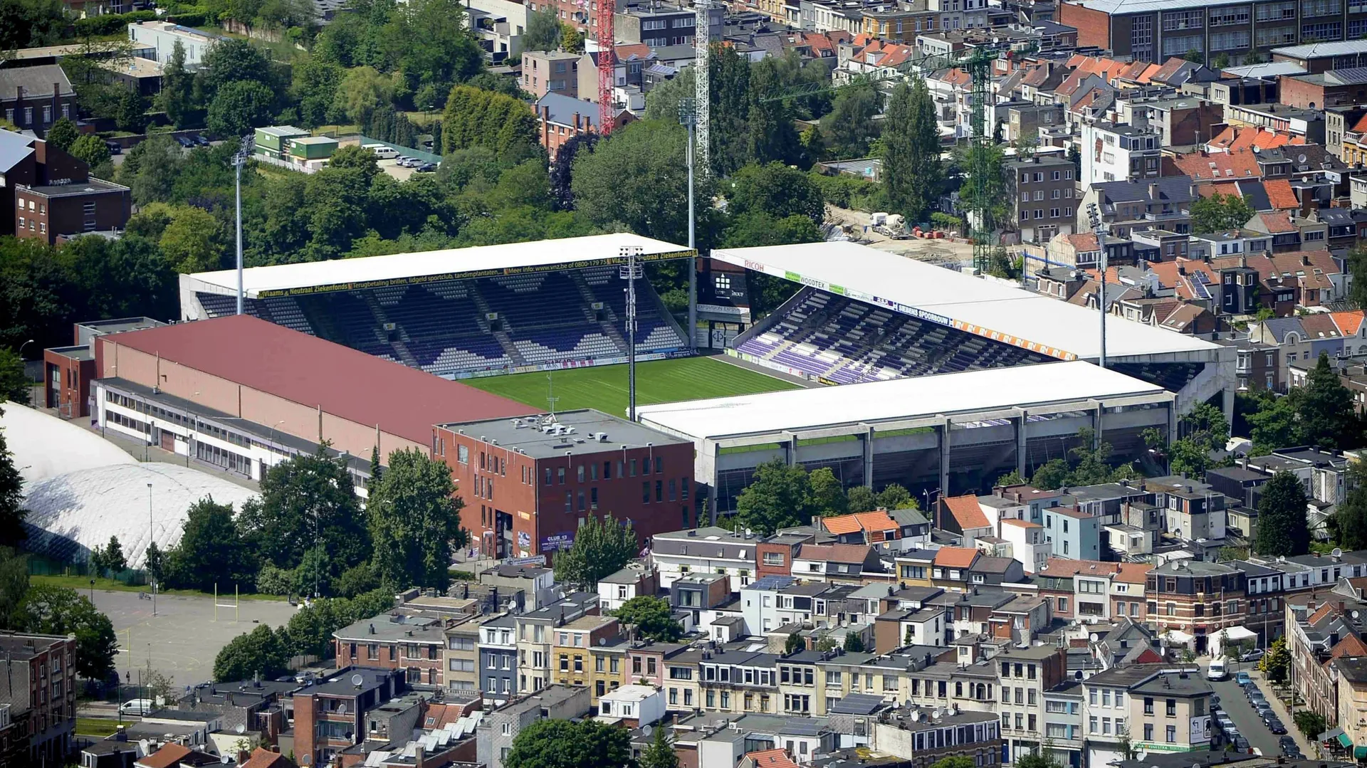 Anvers : vingt-deux hooligans du Beerschot condamnés pour des bagarres ...