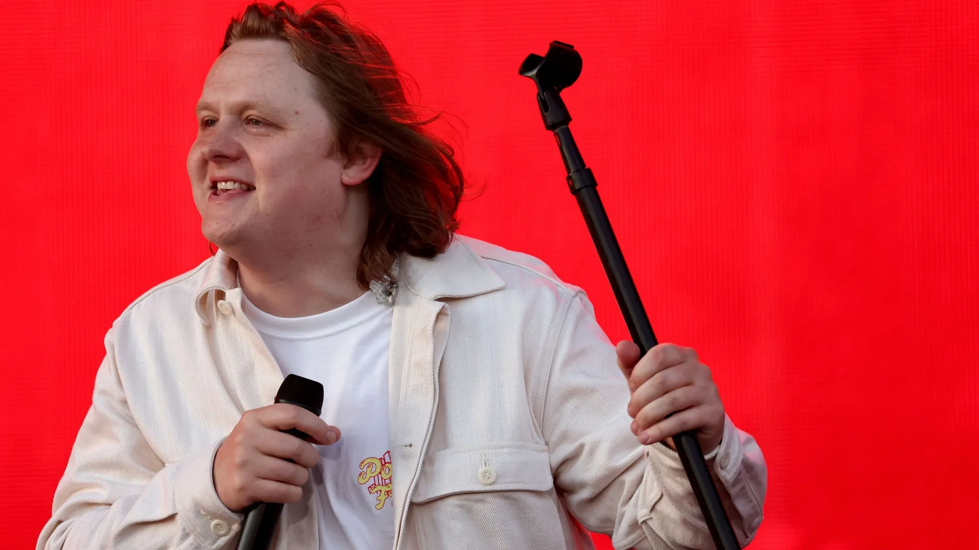 Vianney et Ed Sheeran : découvrez leur duo 'Call On Me' - RTBF Actus