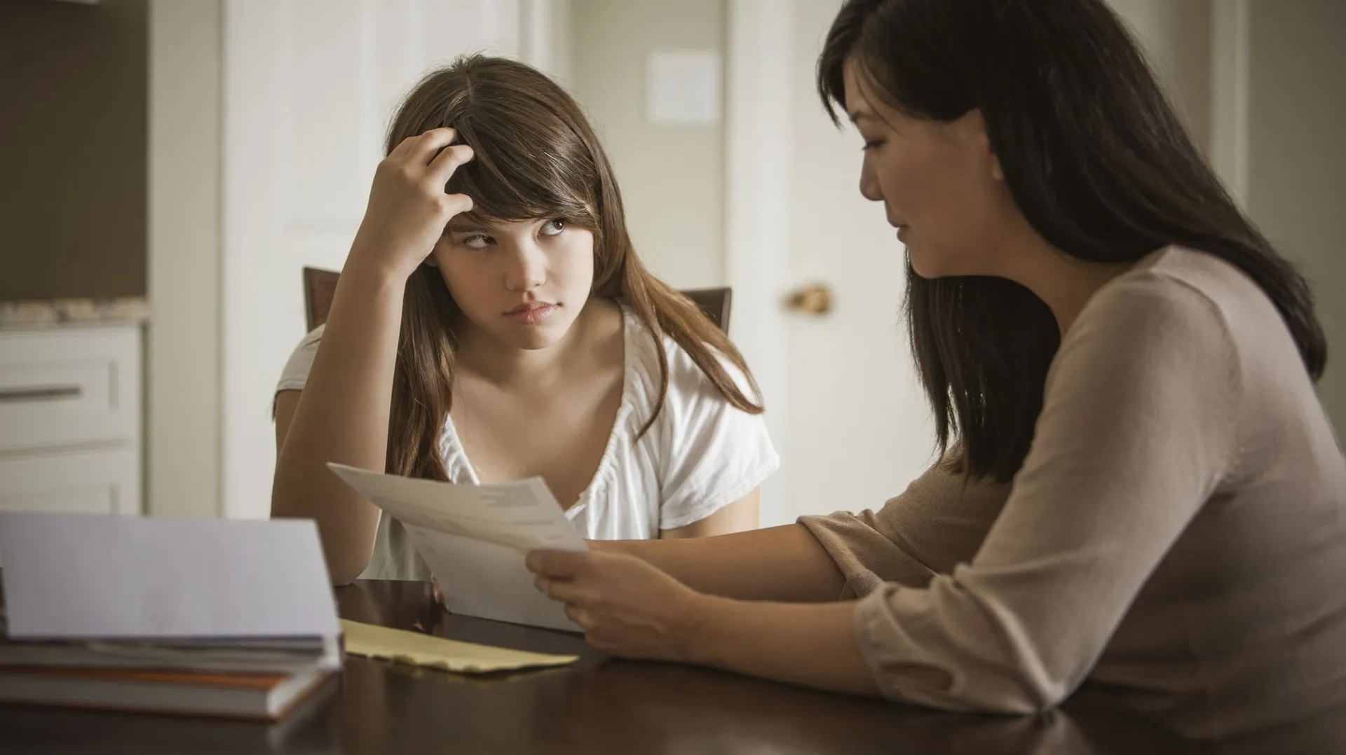 Comment lire le bulletin de son enfant ? - RTBF Actus