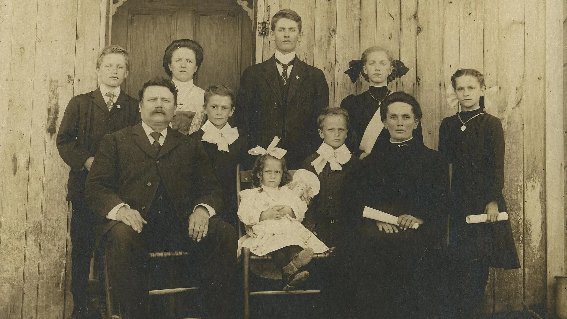 La psychogénéalogie... Que faire avec notre héritage familial ? - RTBF ...