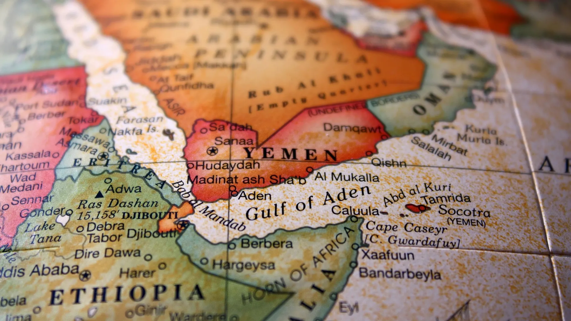 Guerre au Moyen-Orient : l'Iran menace de cibler le stratégique détroit ...