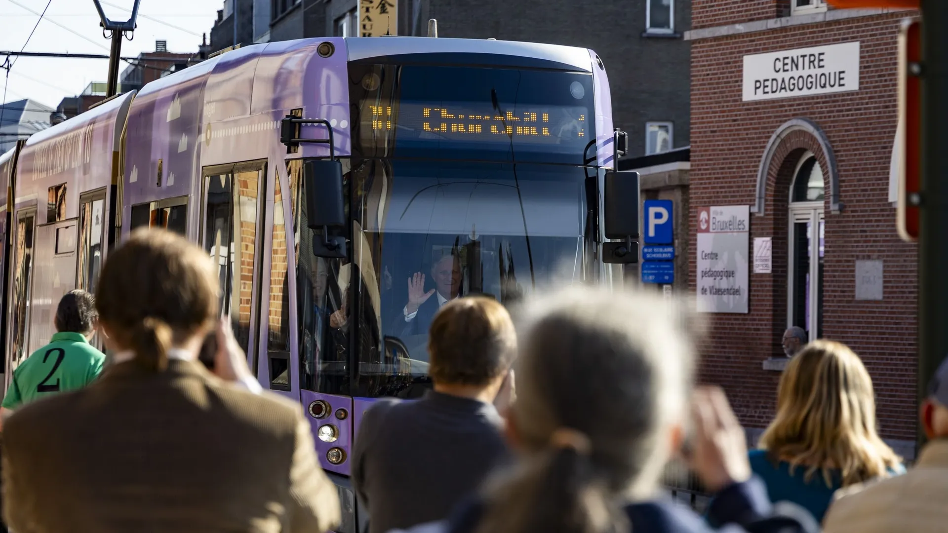 Plusieurs lignes de tram et bus rétablies à la rentrée à Bruxelles ...