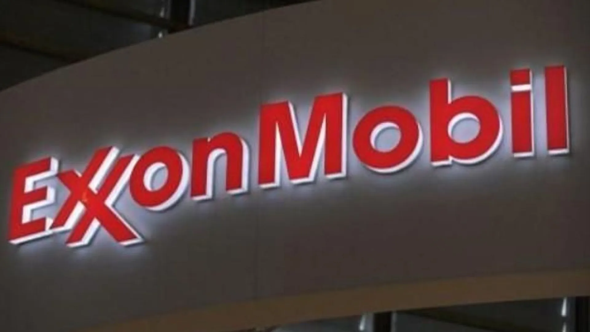 Le groupe pétrolier ExxonMobil va supprimer 2000 emplois dans le monde ...