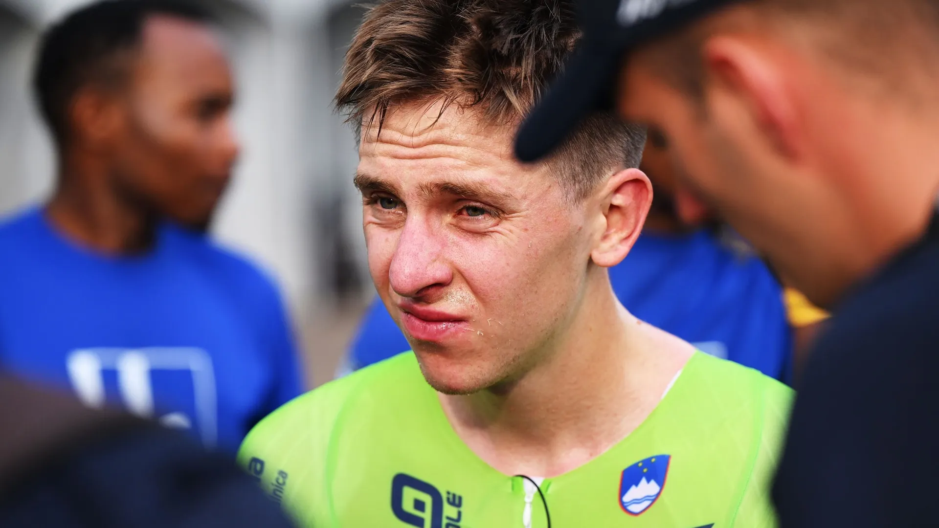 Le best of du Grand Cactus : James Deano en duplex depuis la côte, pour ...