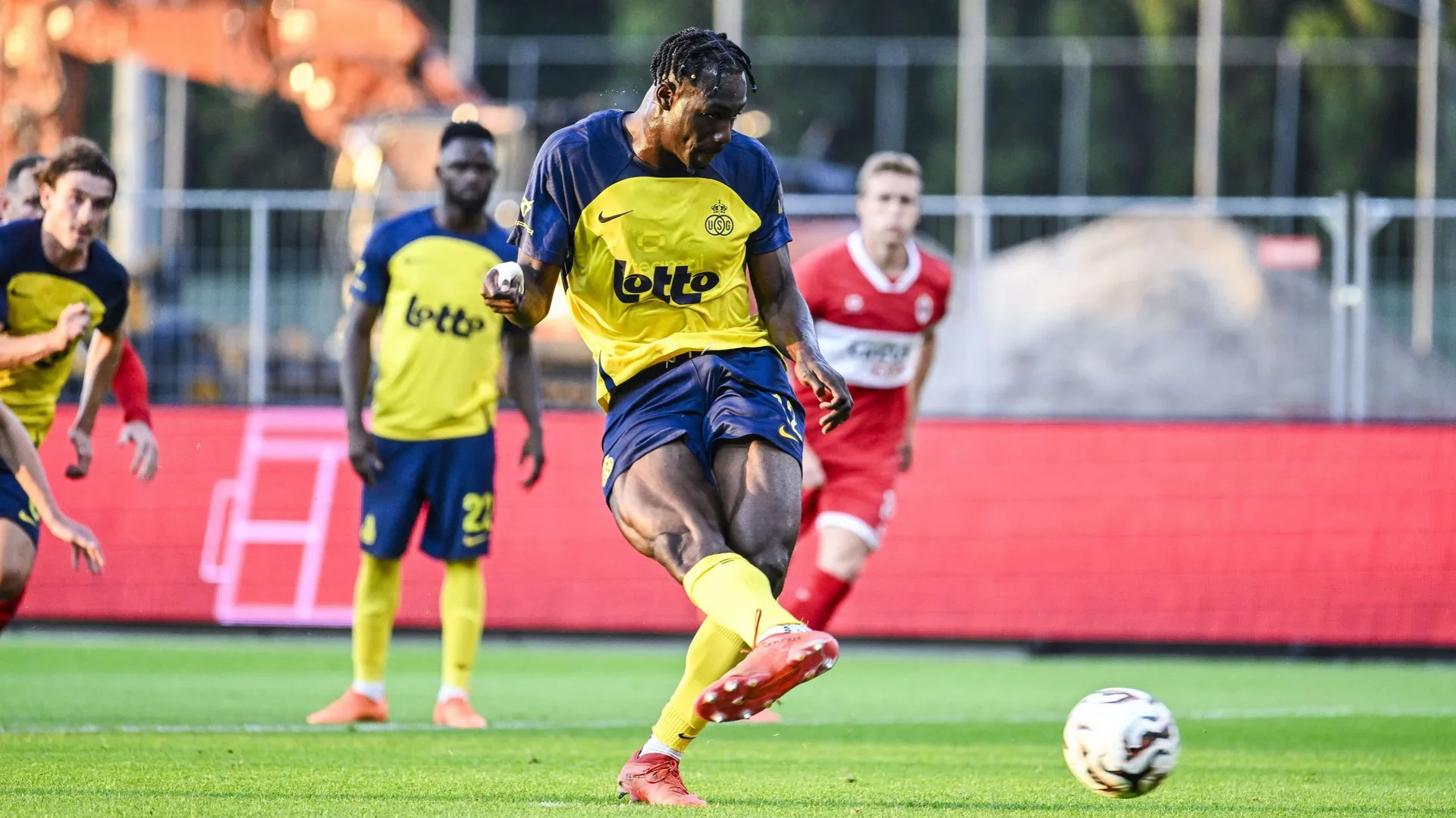 E-vax, système électronique de commande de vaccins pour enfants, est ...