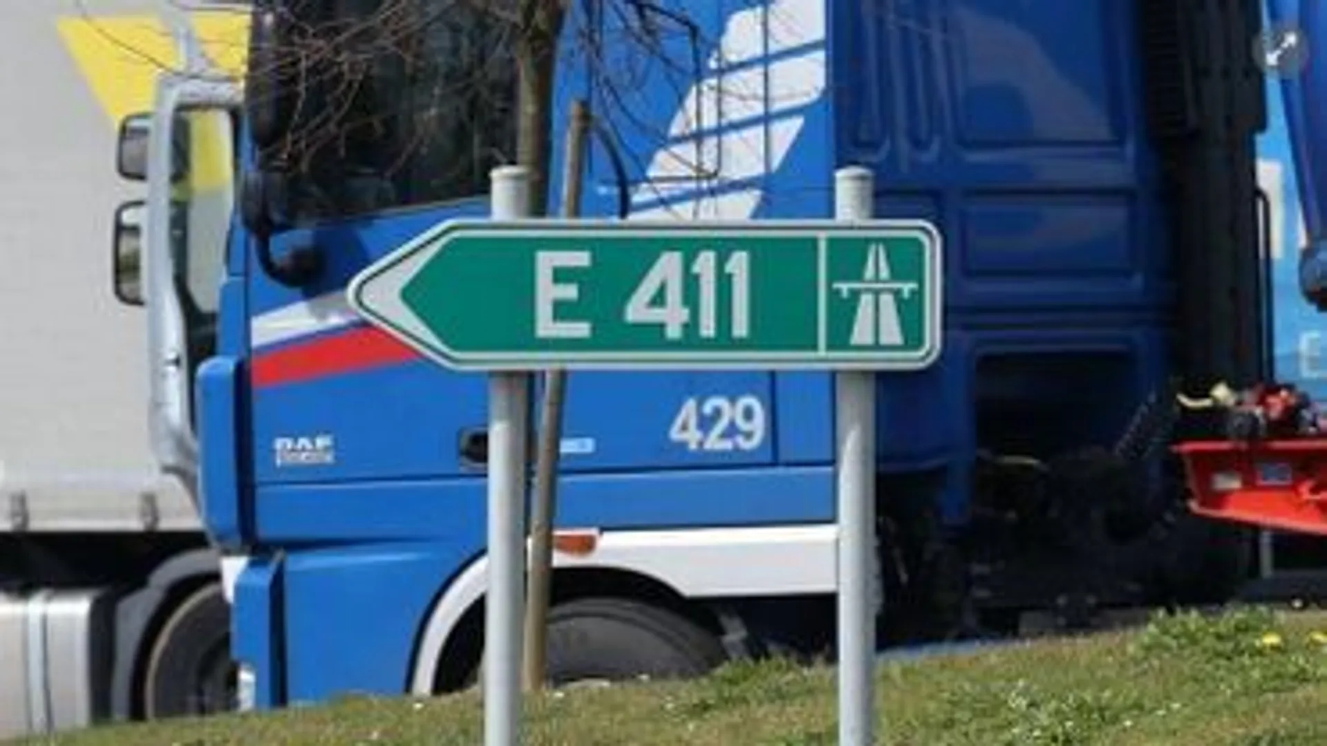 E411 rouverte à Rulles vers Namur - RTBF Actus