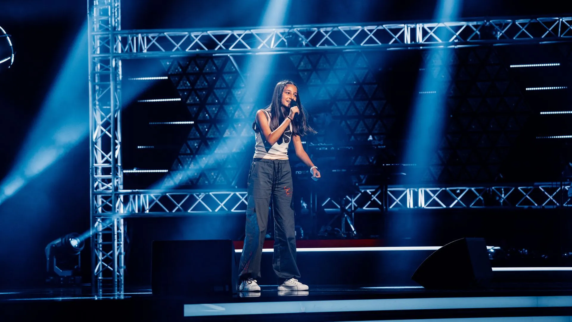 The Voice Kids : Oumaiema impressionne les 4 coachs avec un titre au ...