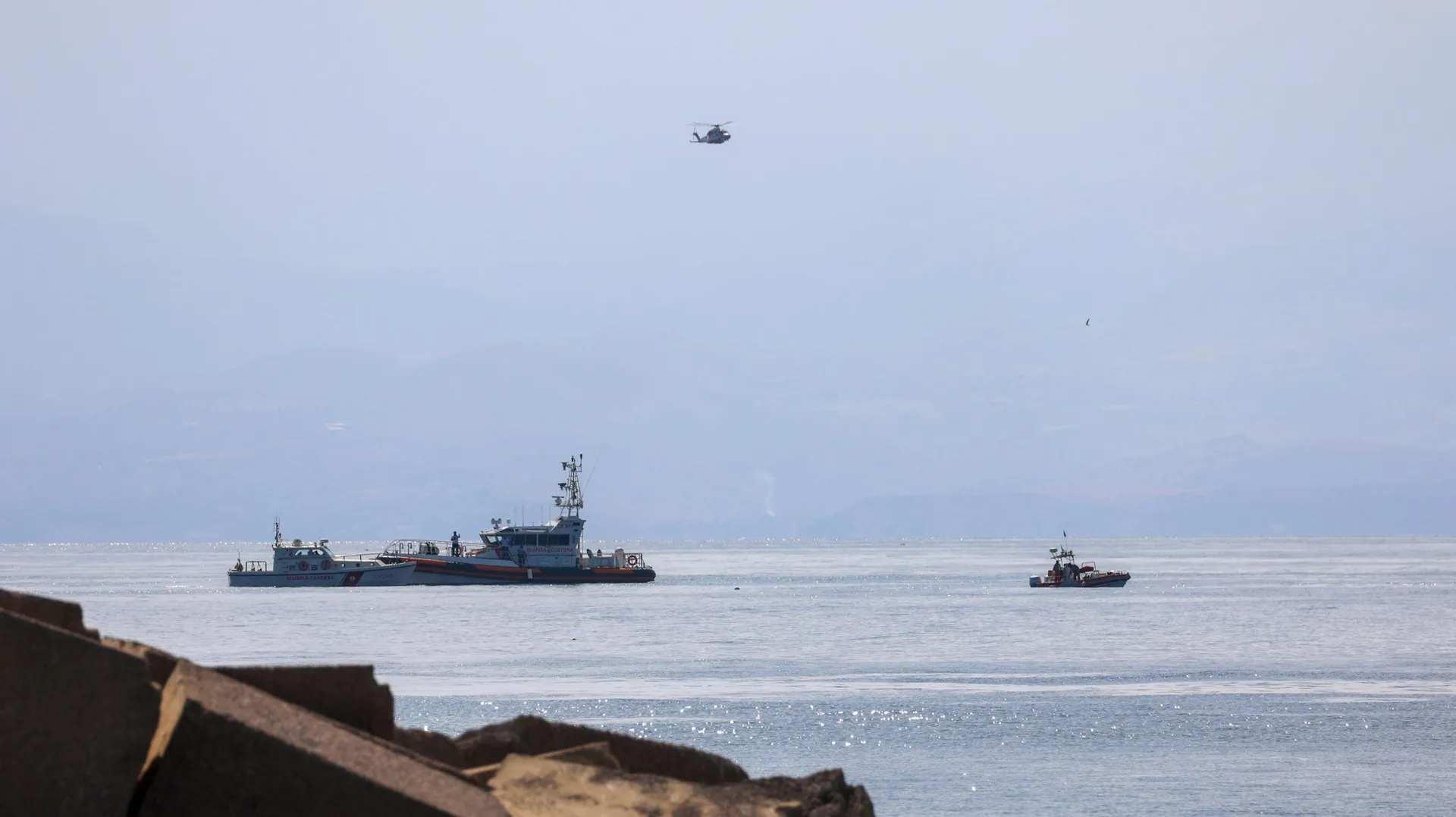 Naufrage d’un yacht de luxe en Sicile : le commandant du voilier visé ...