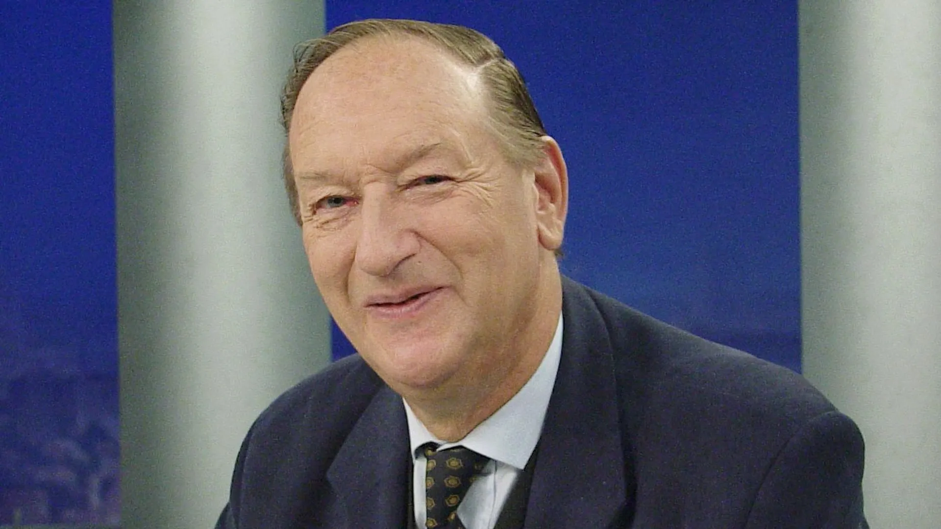 Décès de Luc Beyer : la RTBF rend hommage à son ancien présentateur du ...