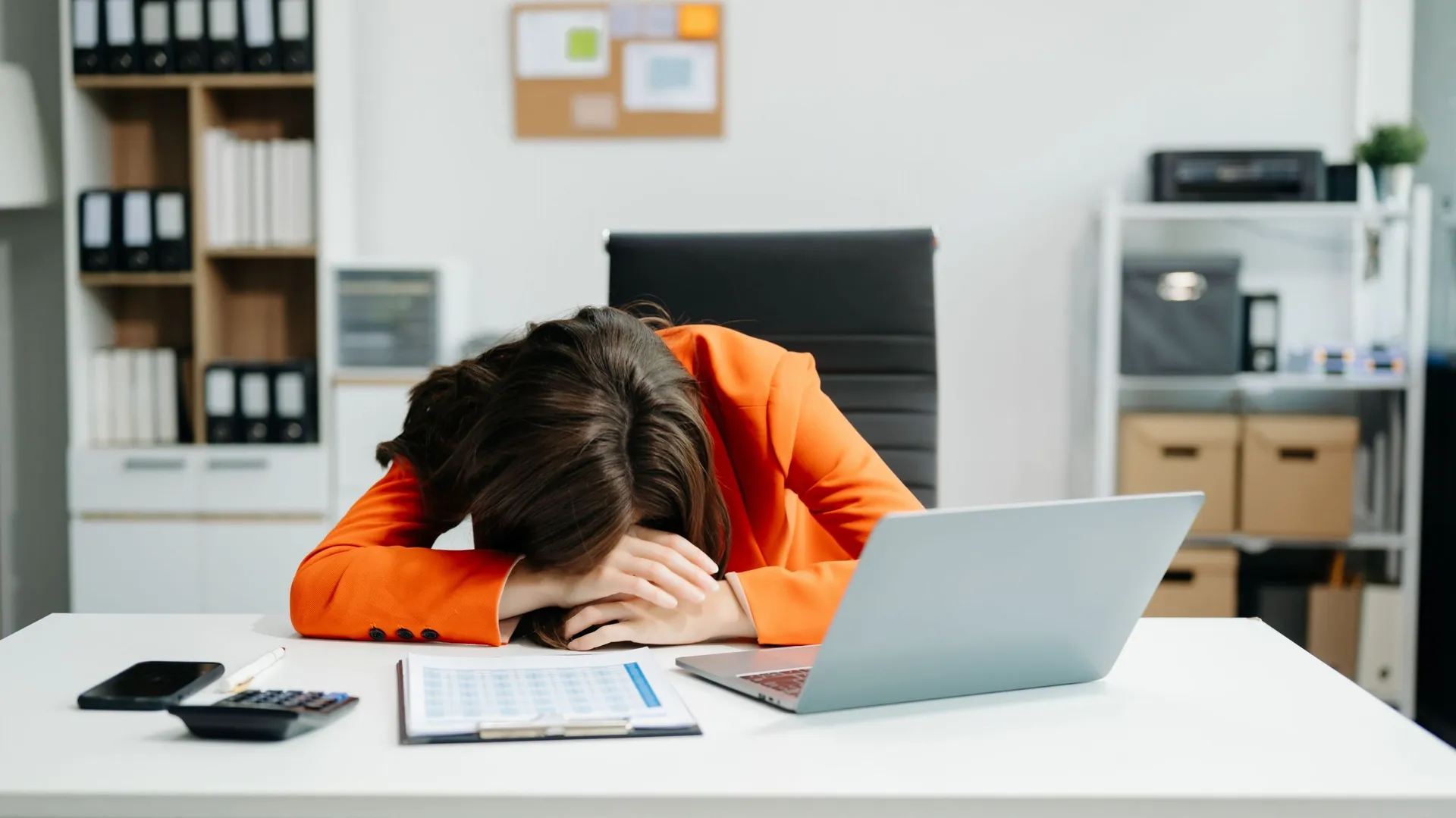 Le suicide est la première cause de décès chez les 15-45 ans, devant ...