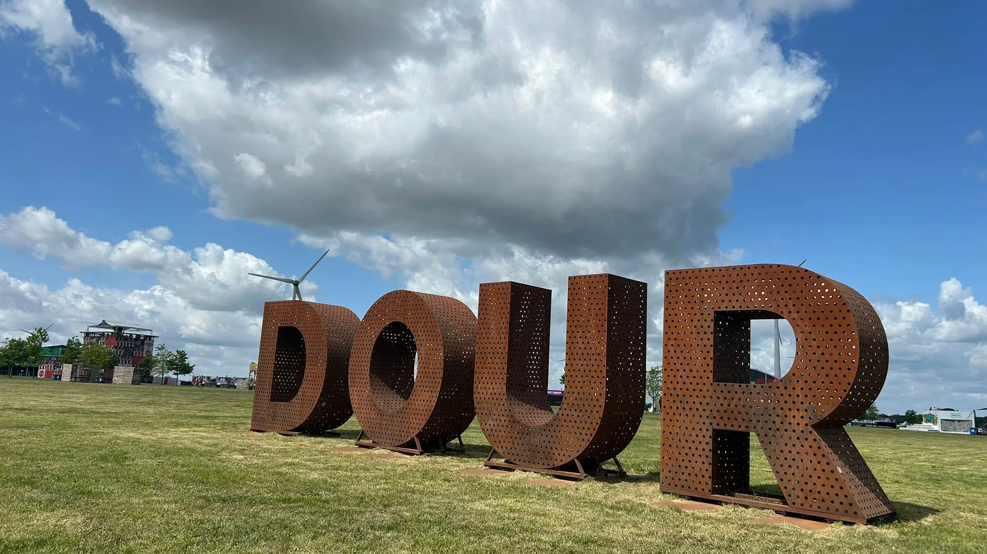 Clément Meyer, programmateur à Dour : 'Stormzy est l’un des rappeurs qui représente le plus Dour ...