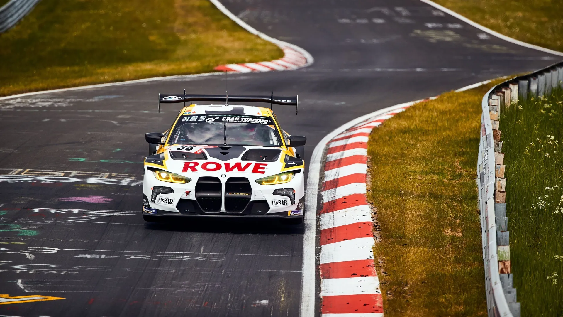 Ferrari remporte pour la première fois les 24 Heures du Nürburgring ...