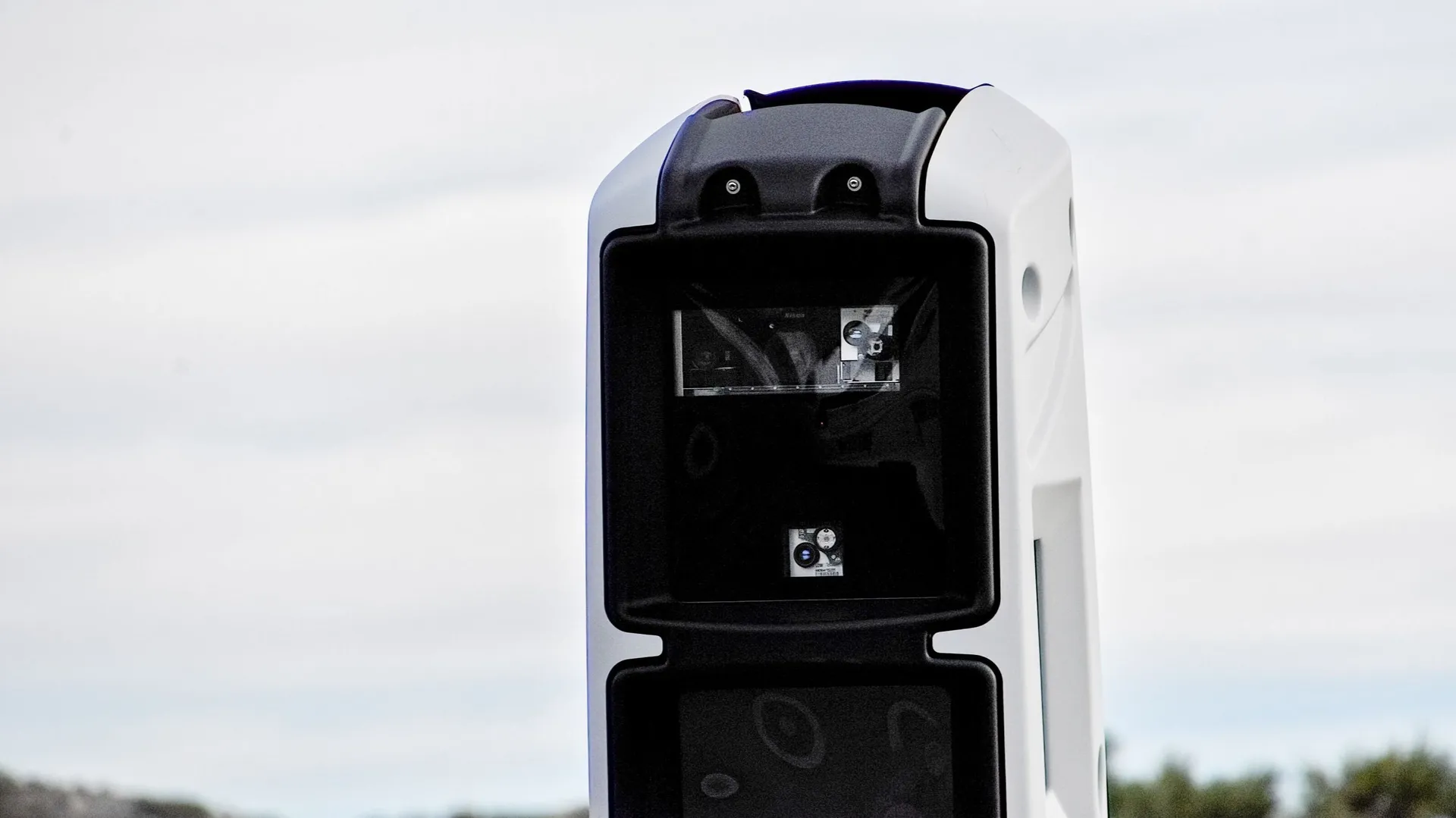 Voici la liste des nouveaux radars fixes et de franchissement des feux ...