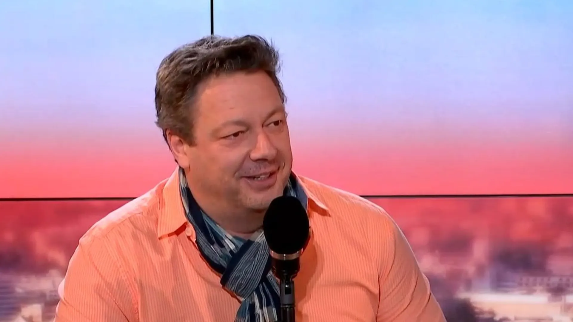 Le Coup de Pelle : la comédie de Michaël Dufour qui ne désemplit pas ...