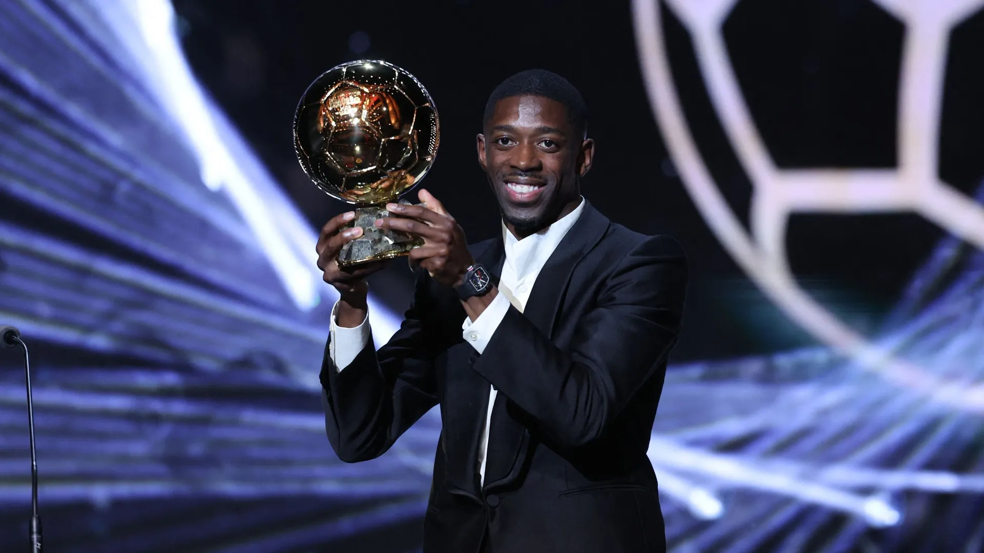 Ousmane Dembélé sacré Ballon d'or devant Lamine Yamal, le PSG fait le plein de trophées - RTBF Actus