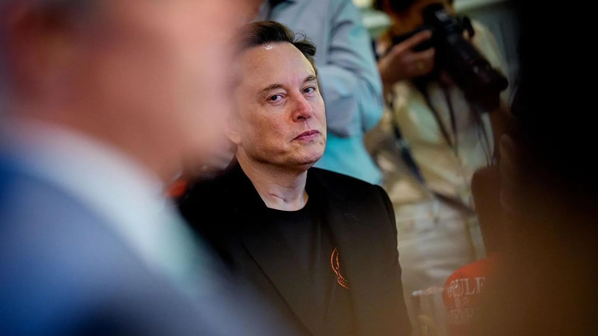 Quand Elon Musk inspire la fiction : le Bruxellois Ralph Vendôme publie ...