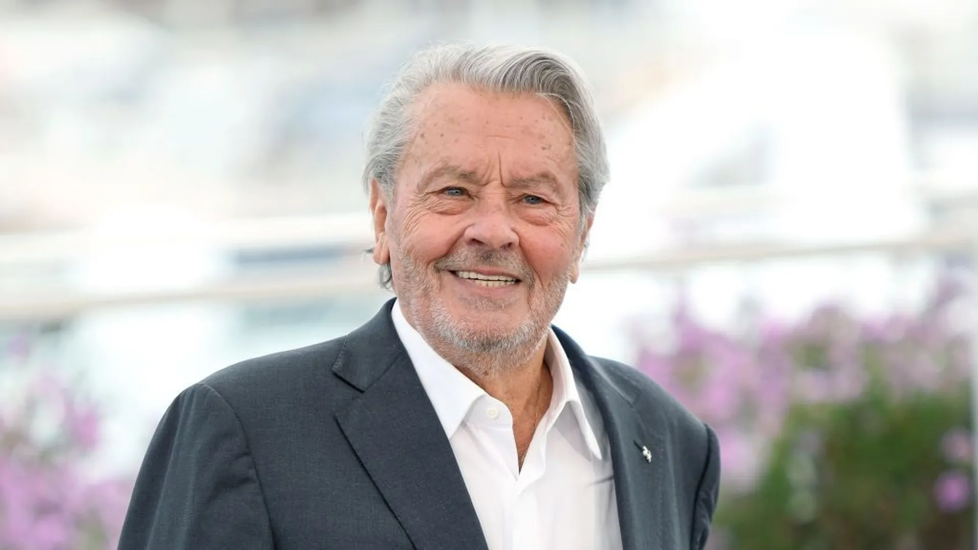 Anthony Delon dément avoir reçu une plainte d'Alain Delon : 'L'avocat a ...