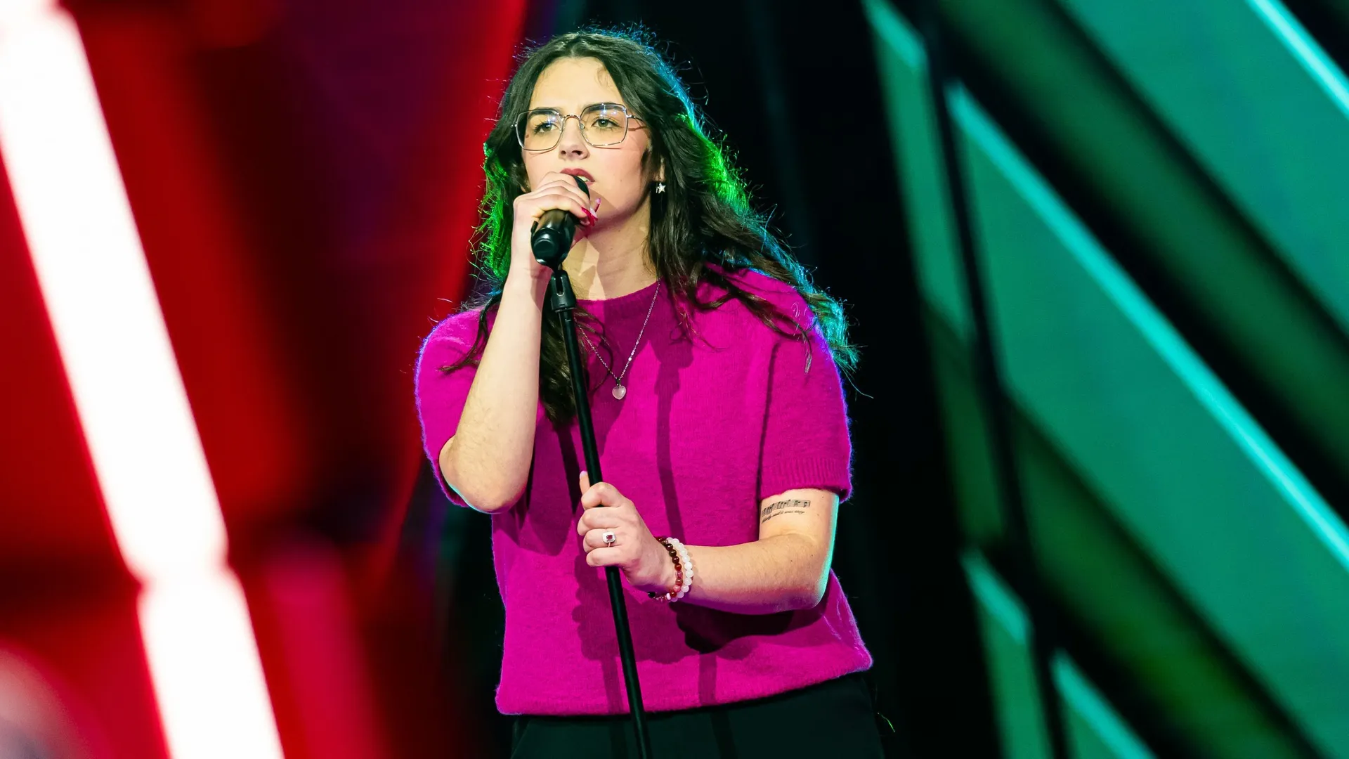 Ascenseur émotionnel pour Amélya qui intègre l’aventure The Voice ...