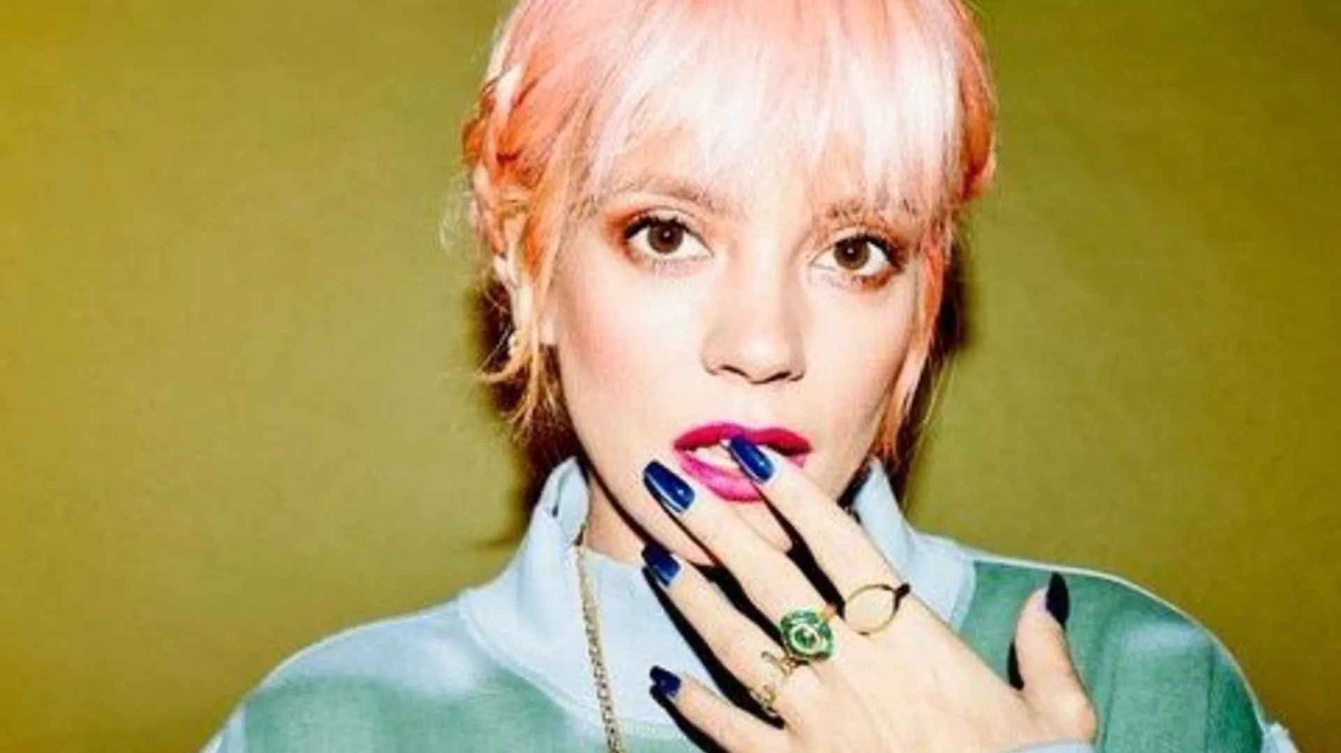 Lily Allen règle ses comptes aux trolls d'Internet dans son nouveau ...