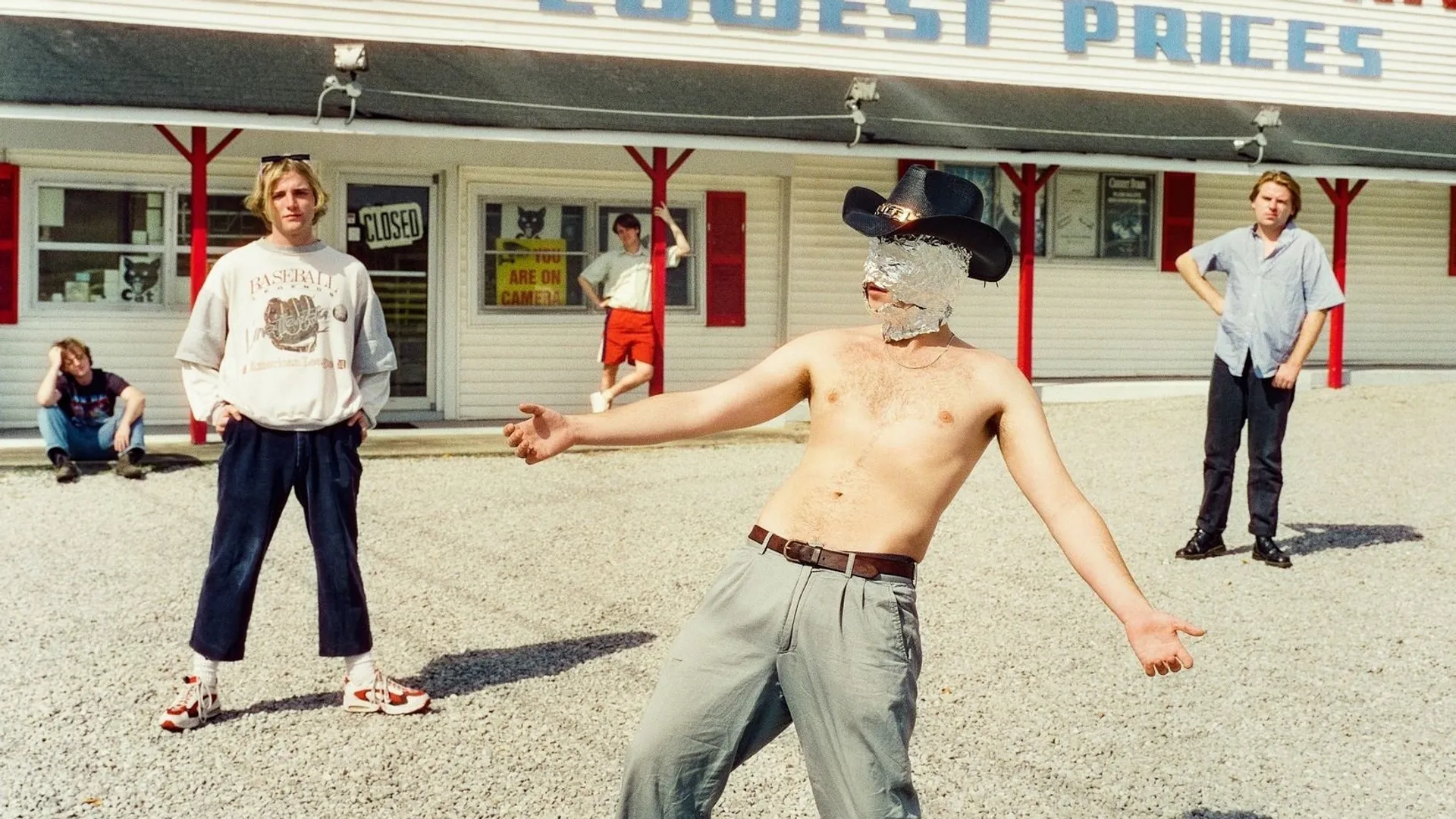 Qui est 'Ren', ce jeune artiste qui bouleverse internet et ouvre le ...