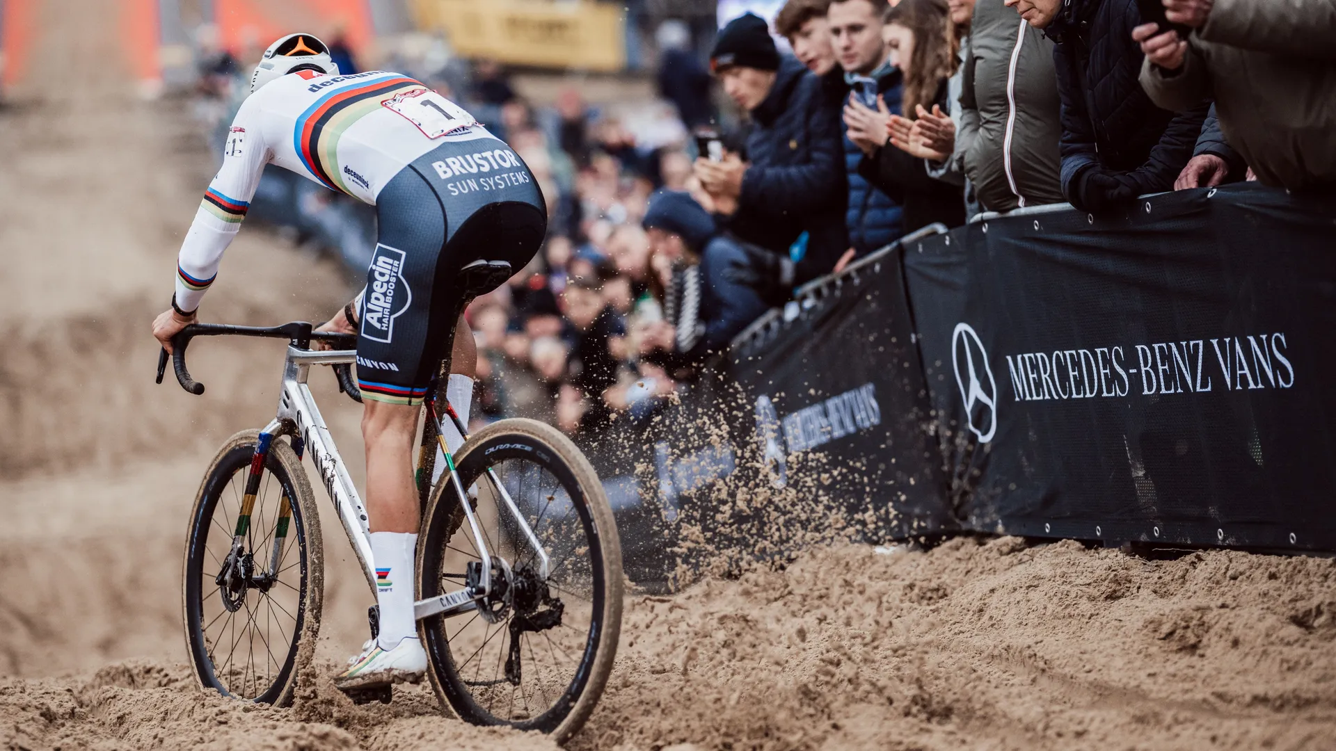 Une retraite imminente en cyclocross ? Mathieu Van der Poel apporte un ...
